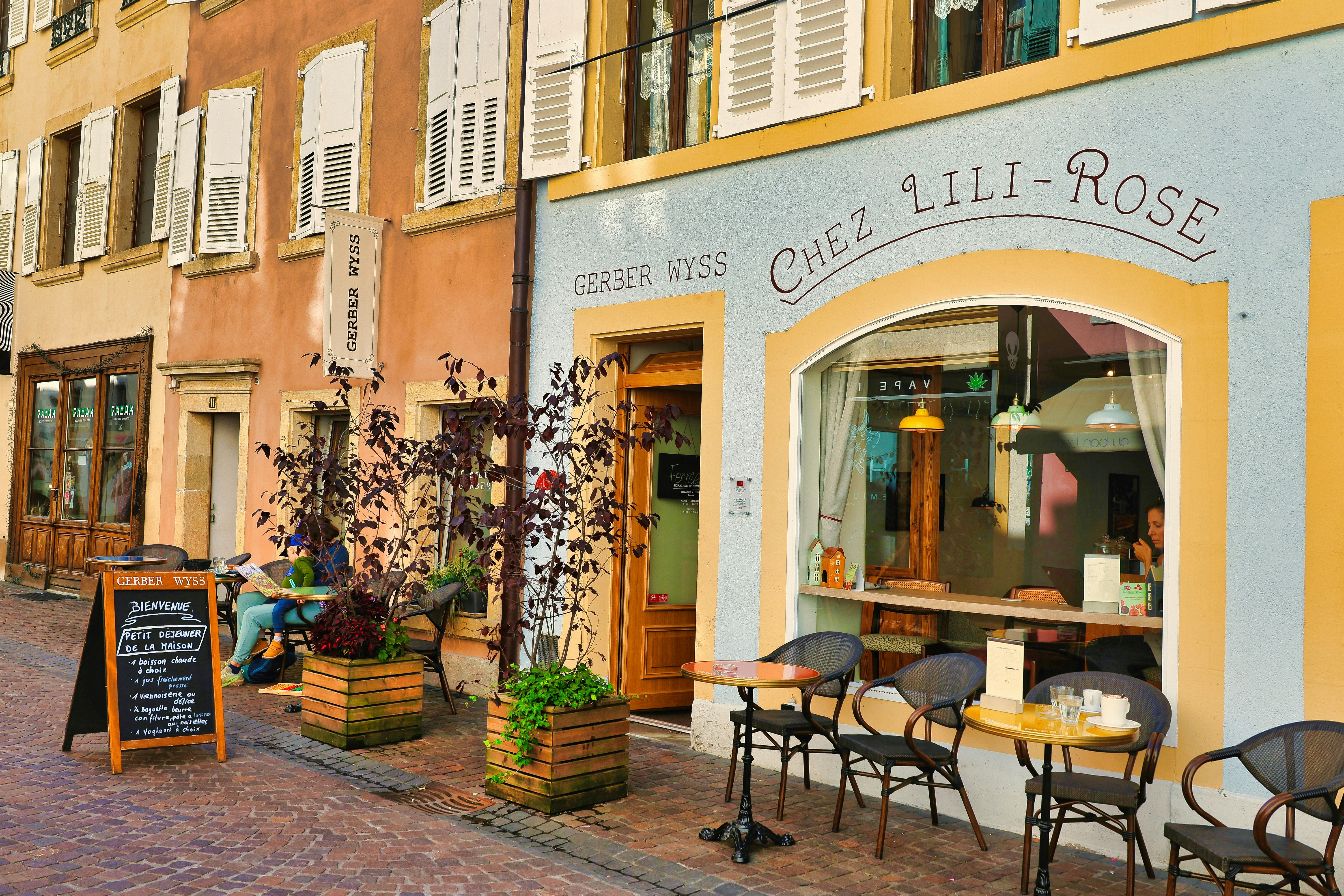 Charming Café Corner: A Taste of Local Life