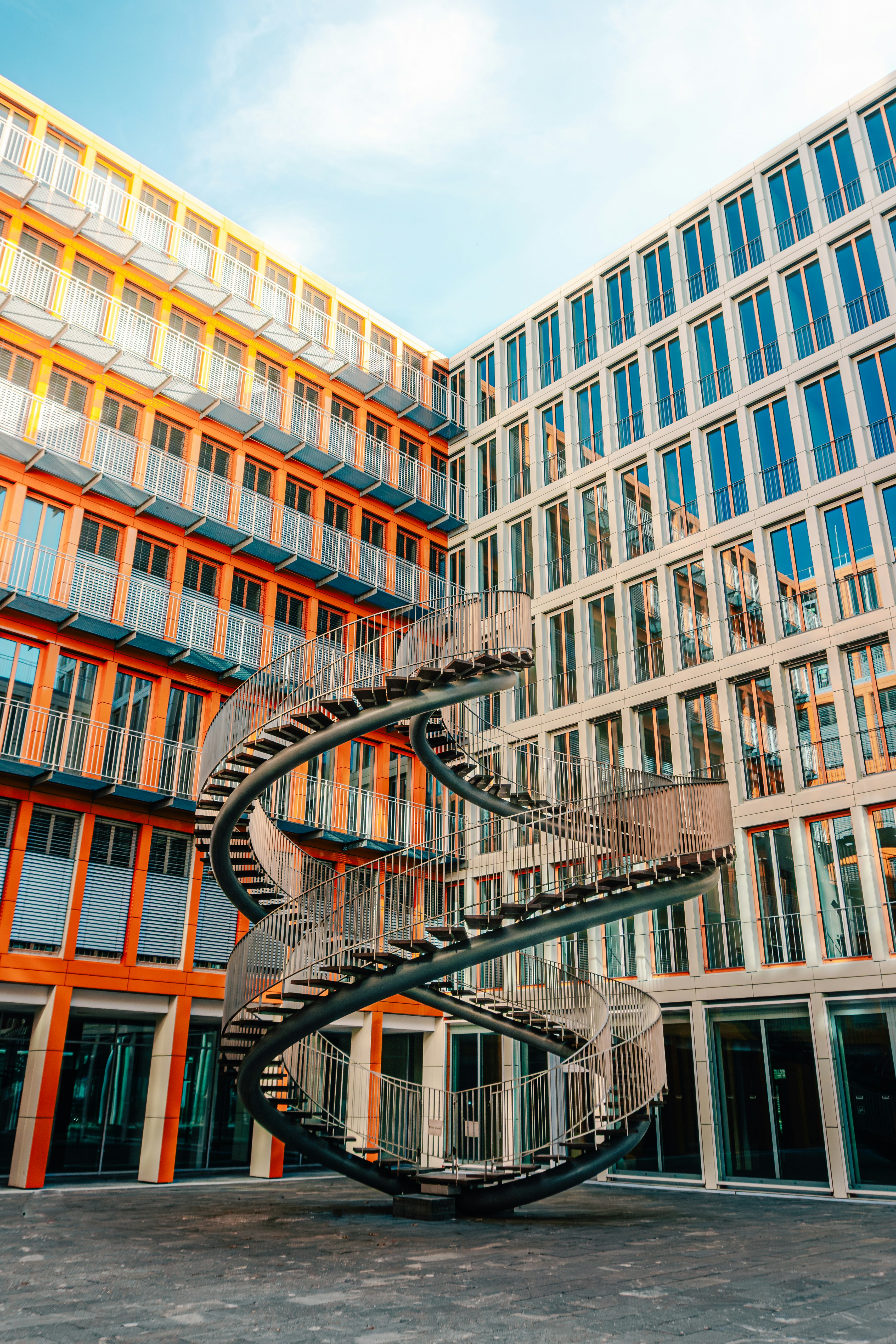 The Spiral Dance of Modern Architecture