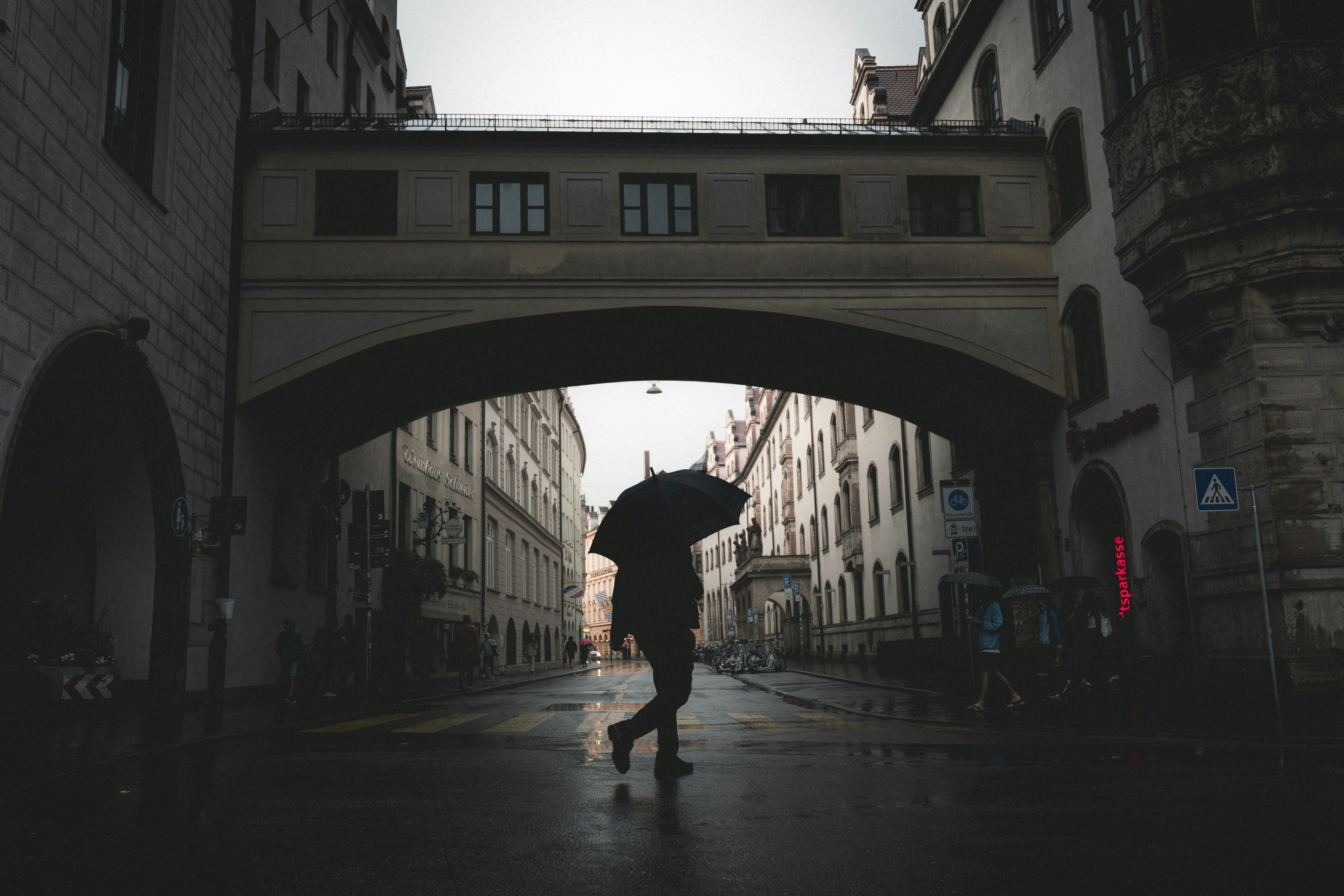 A Dance with Shadows in the Rain