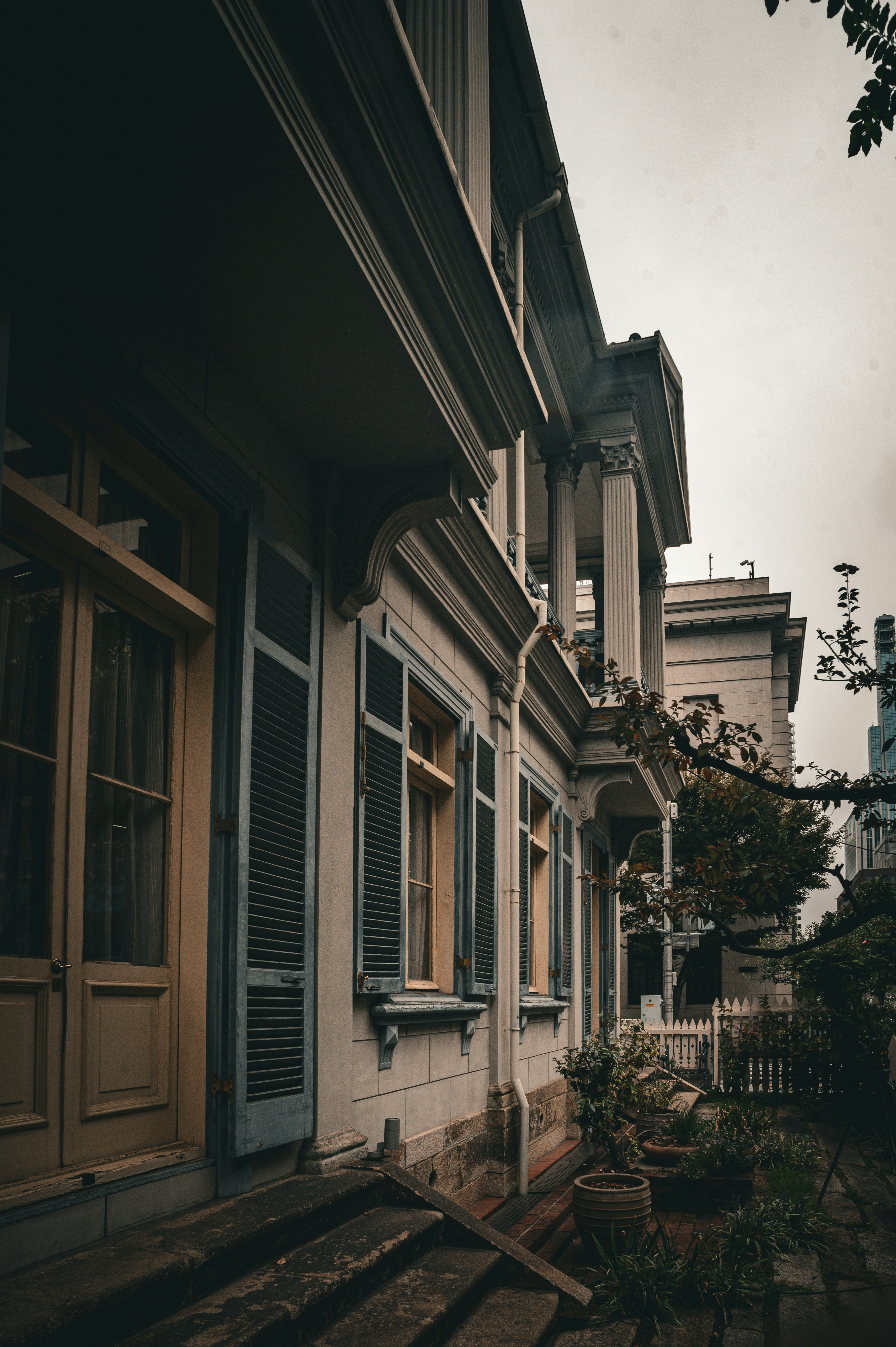 Whispers of a Bygone Era: Architectural Elegance