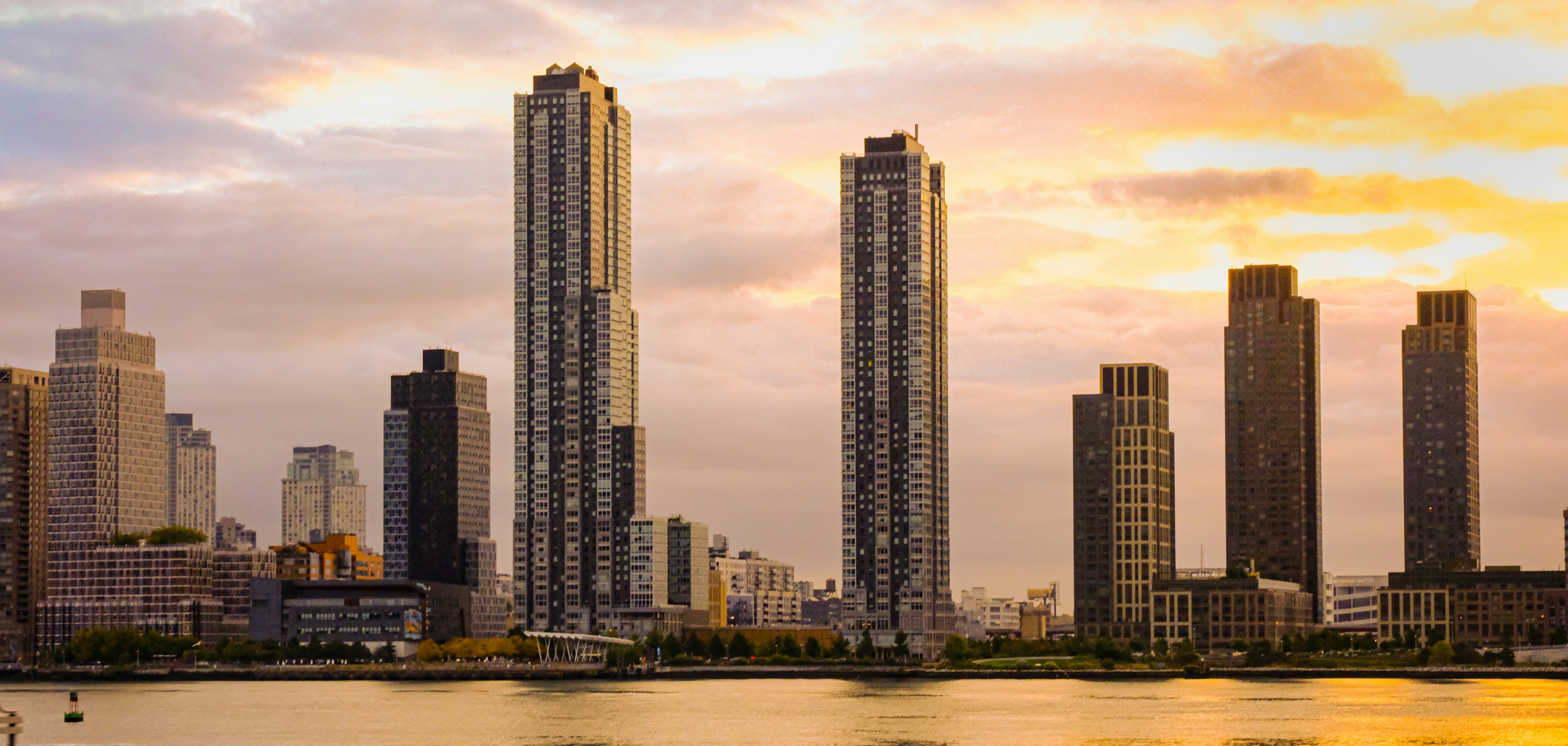 Long Island City urban landscape | City skyline with tall buildings at sunset