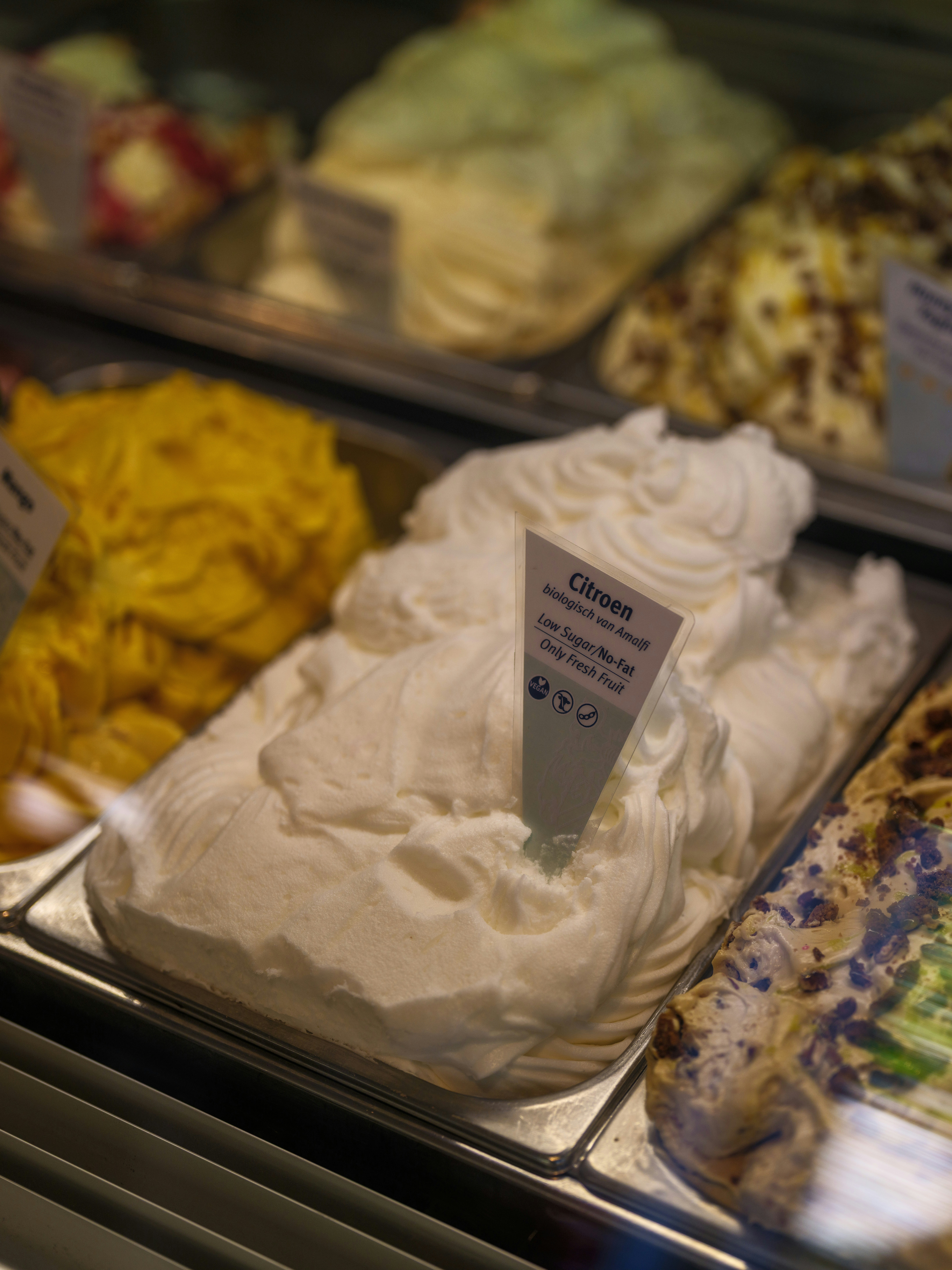 Whipped Delight: The Art of Gelato Presentation