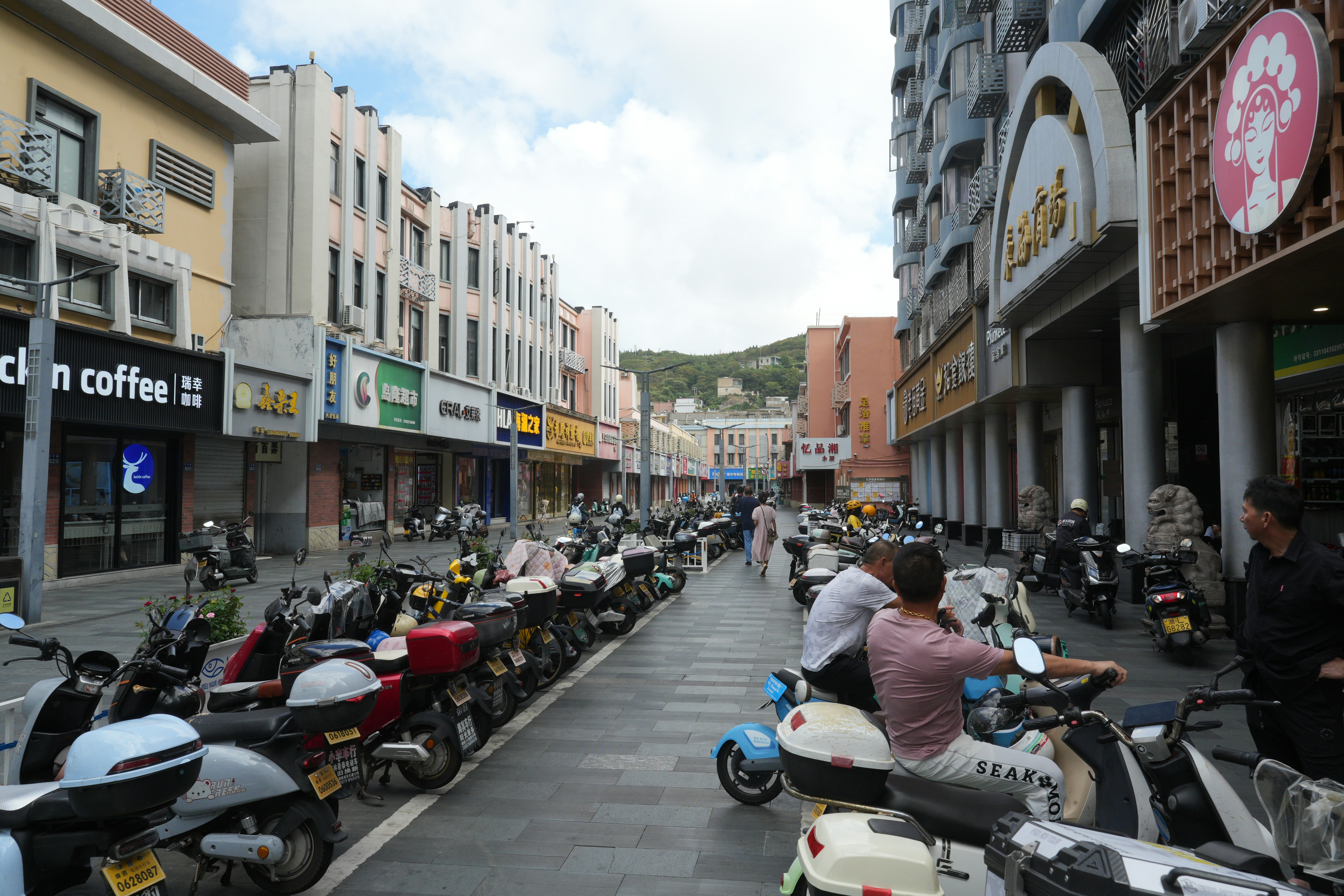 Urban Pulse: A Day in the Life of City Streets