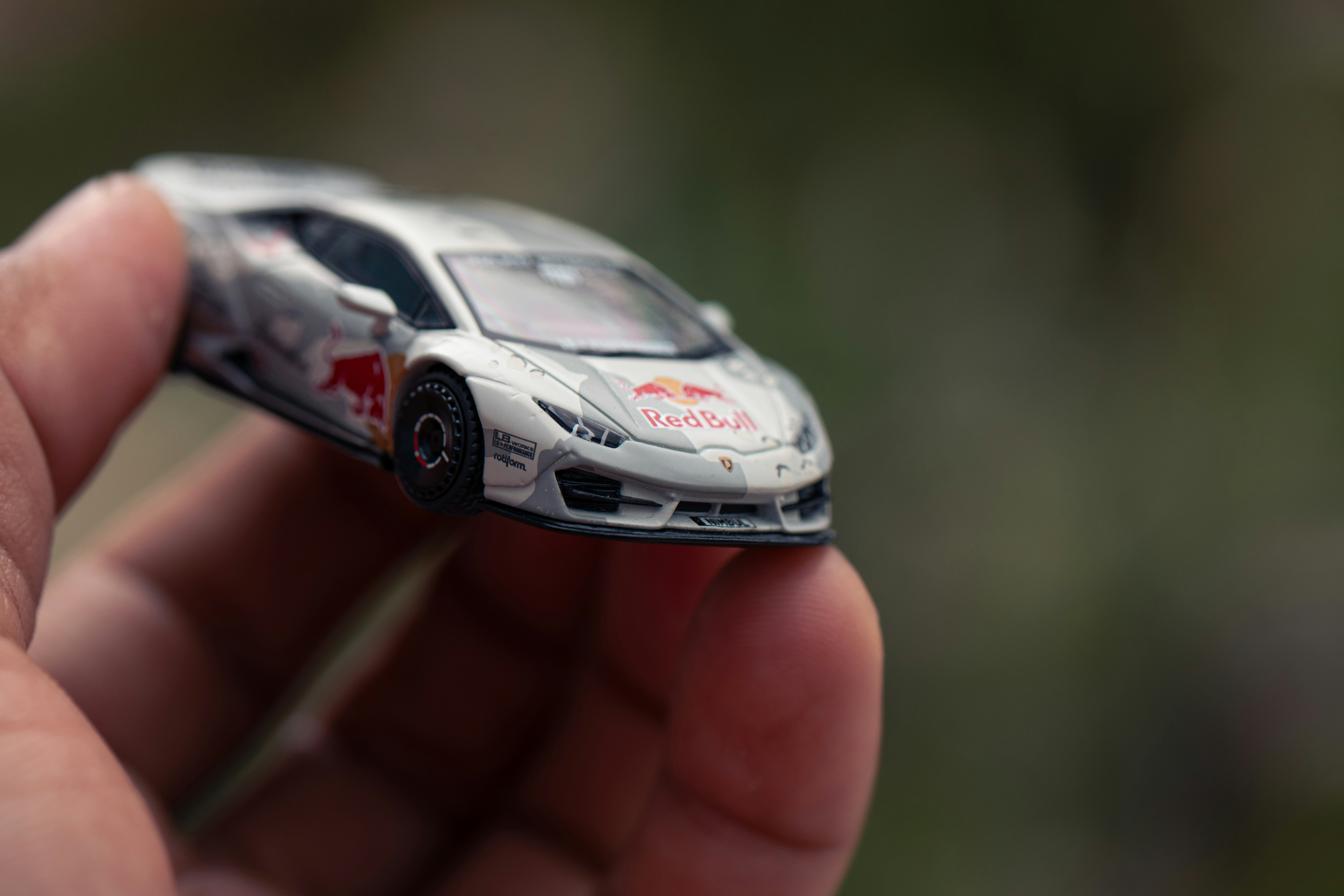 Miniature Motorsport Marvel: A Handheld Tribute