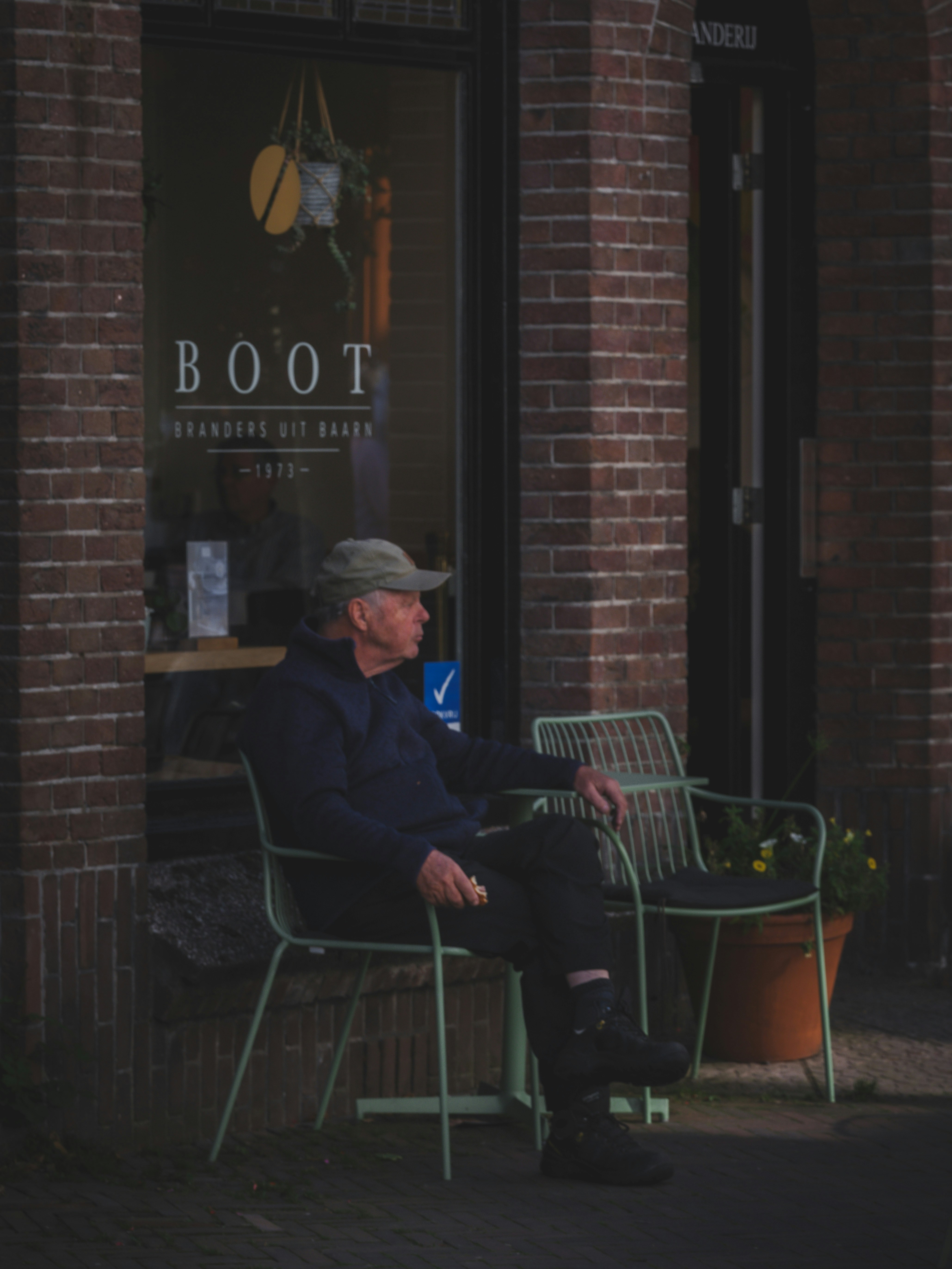 Quiet Moments Outside the Café