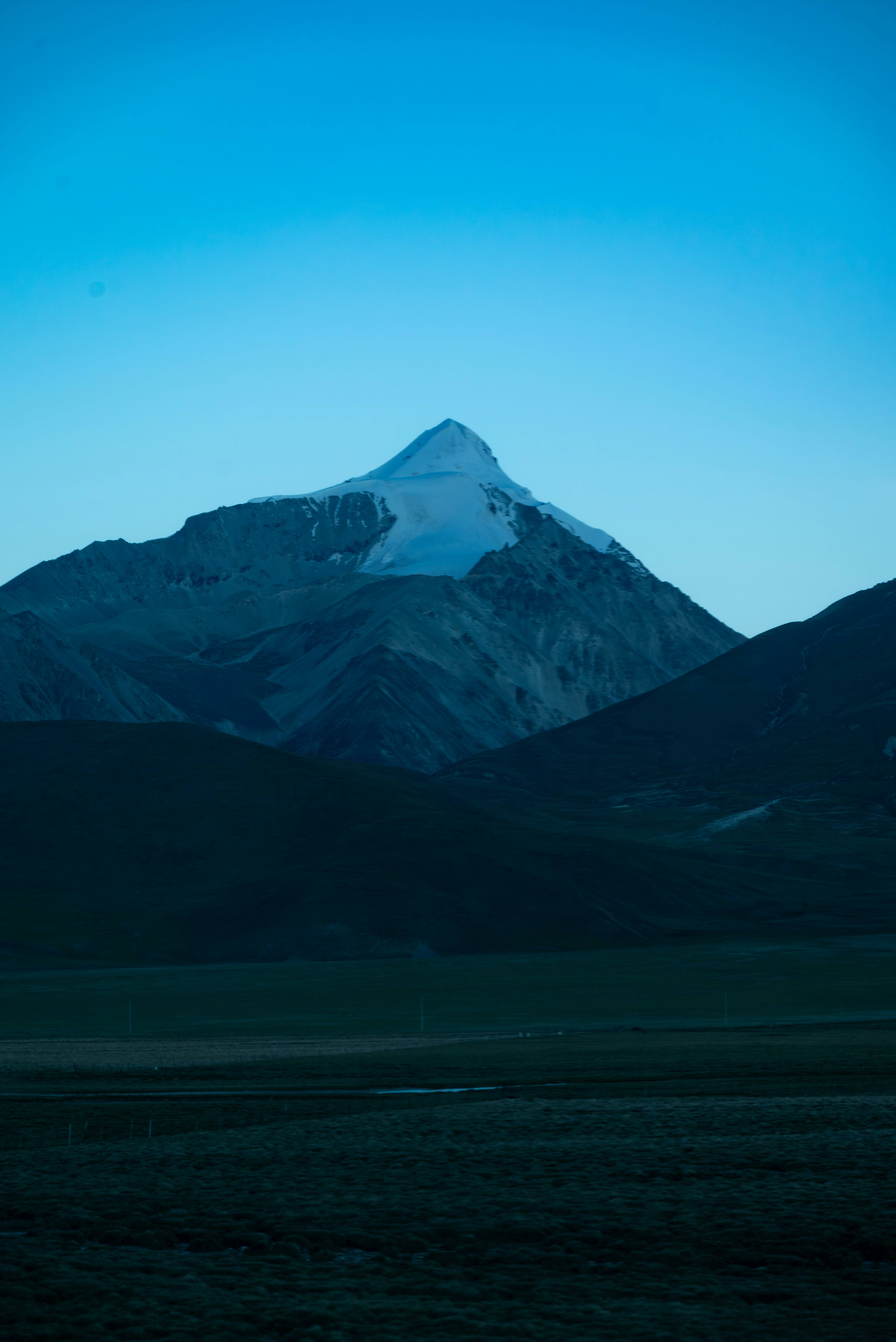 The Silent Sentinel of the Peaks
