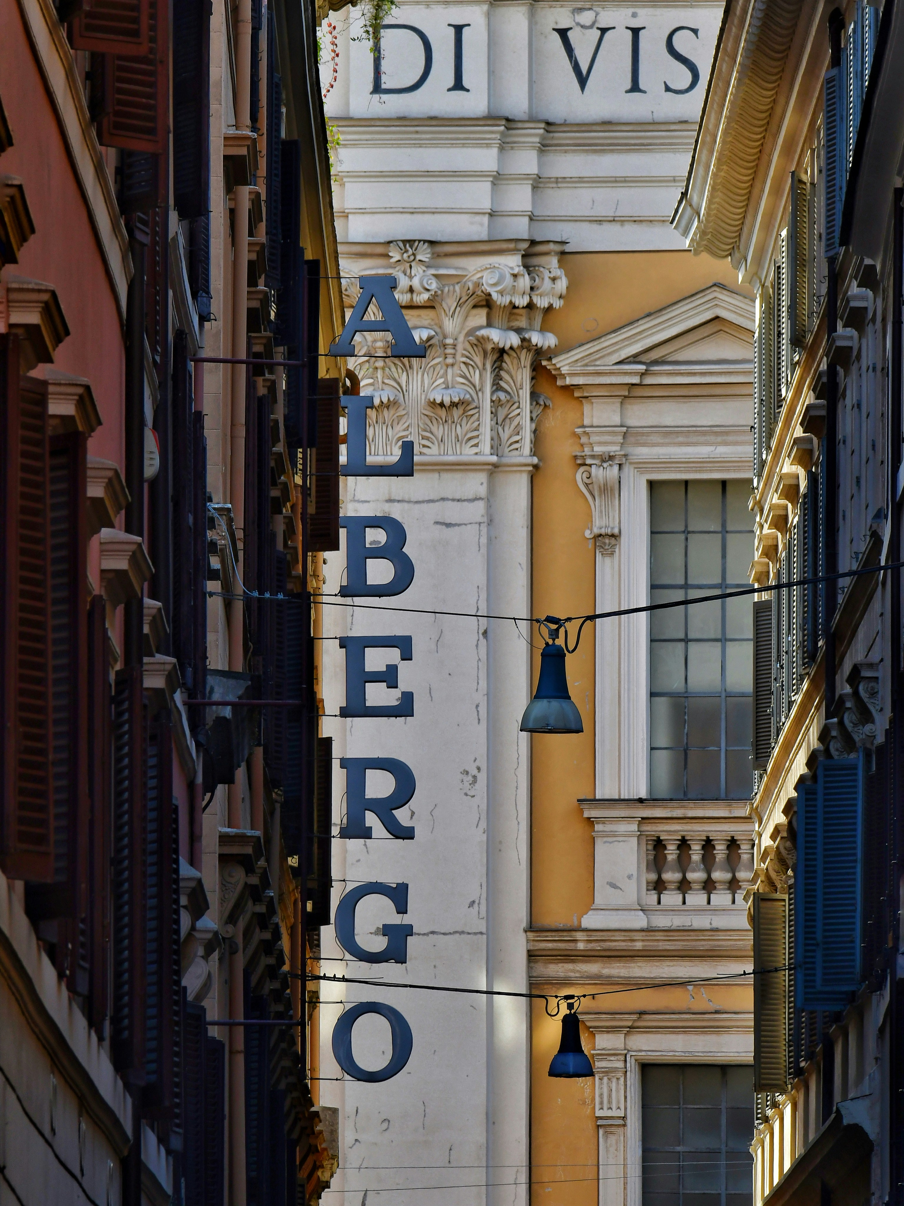 Whispers of History in a Hidden Alley