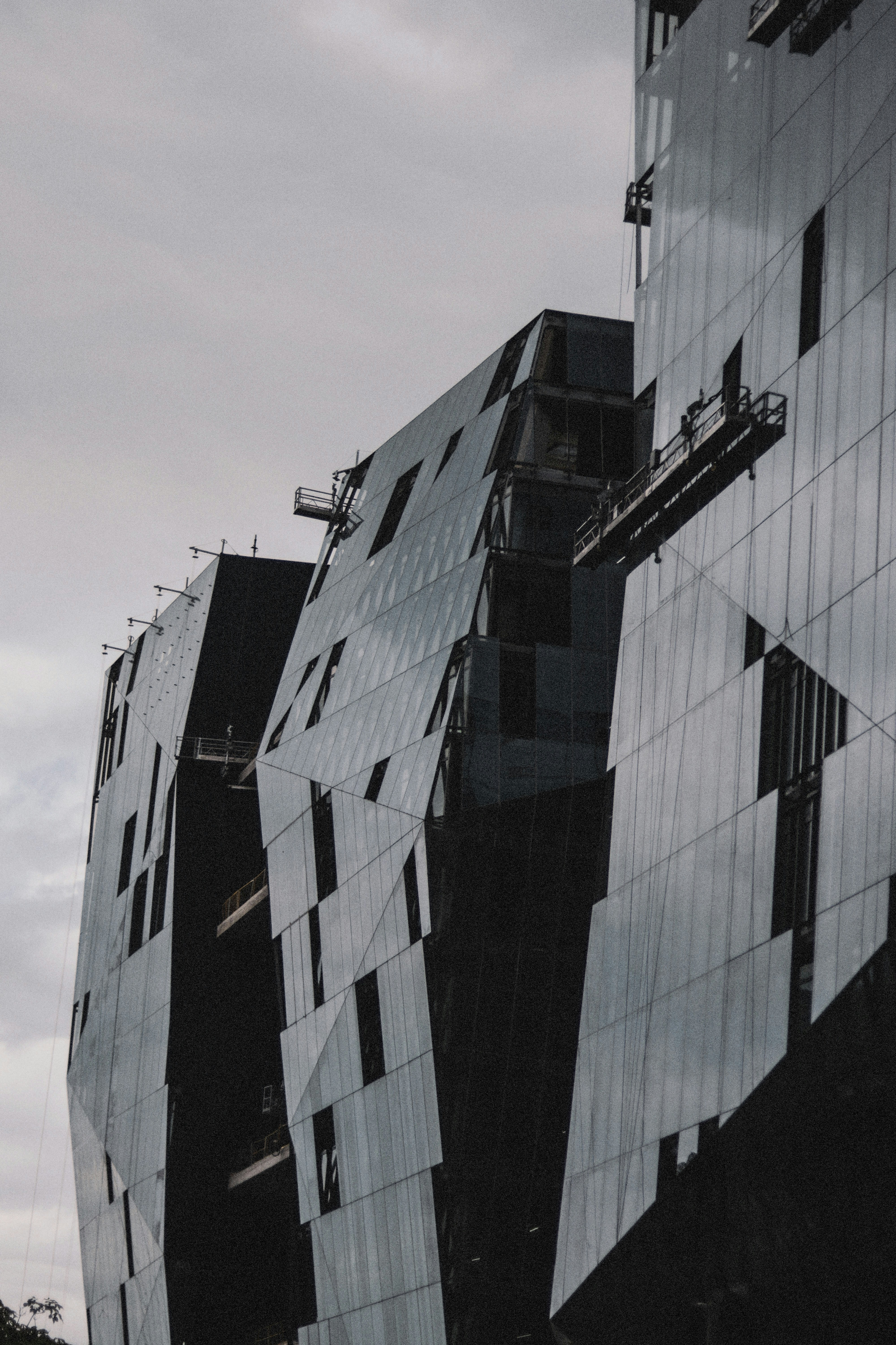 Reflections of Innovation: A Glimpse into Modern Architecture