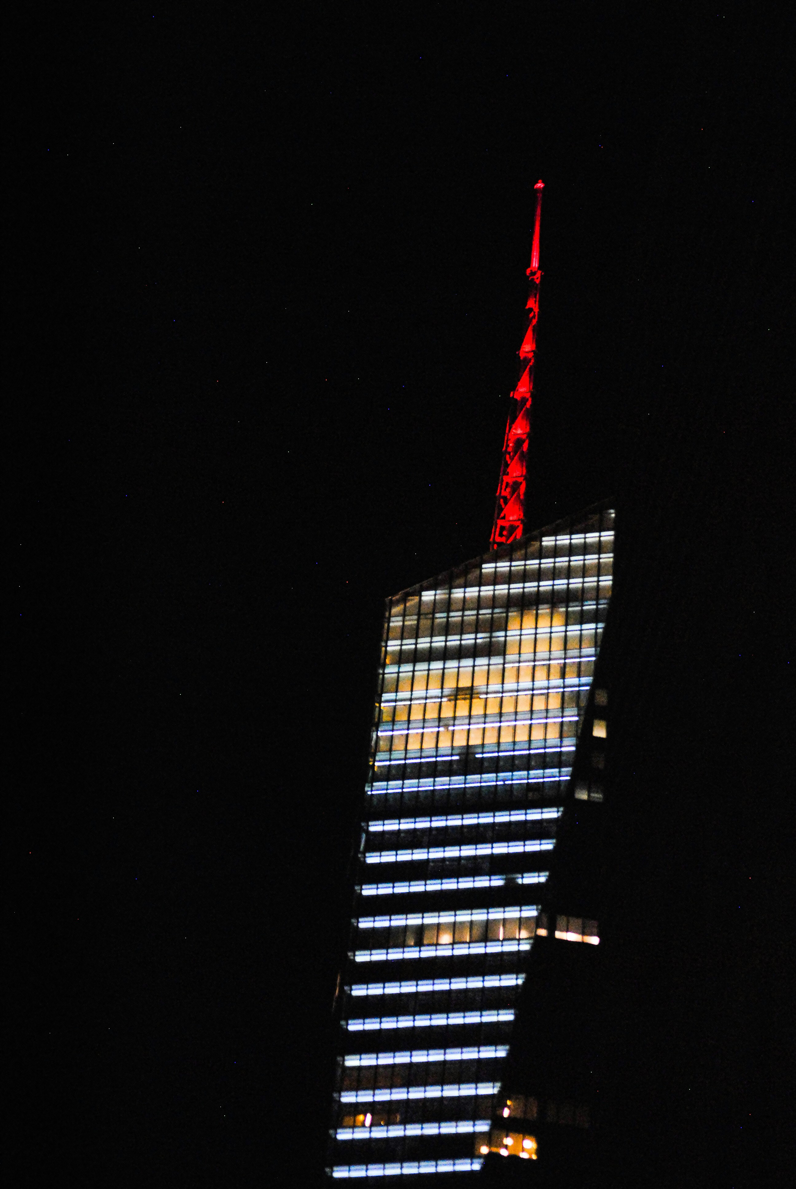 Urban Beacon: A Nighttime Skyline Surprise