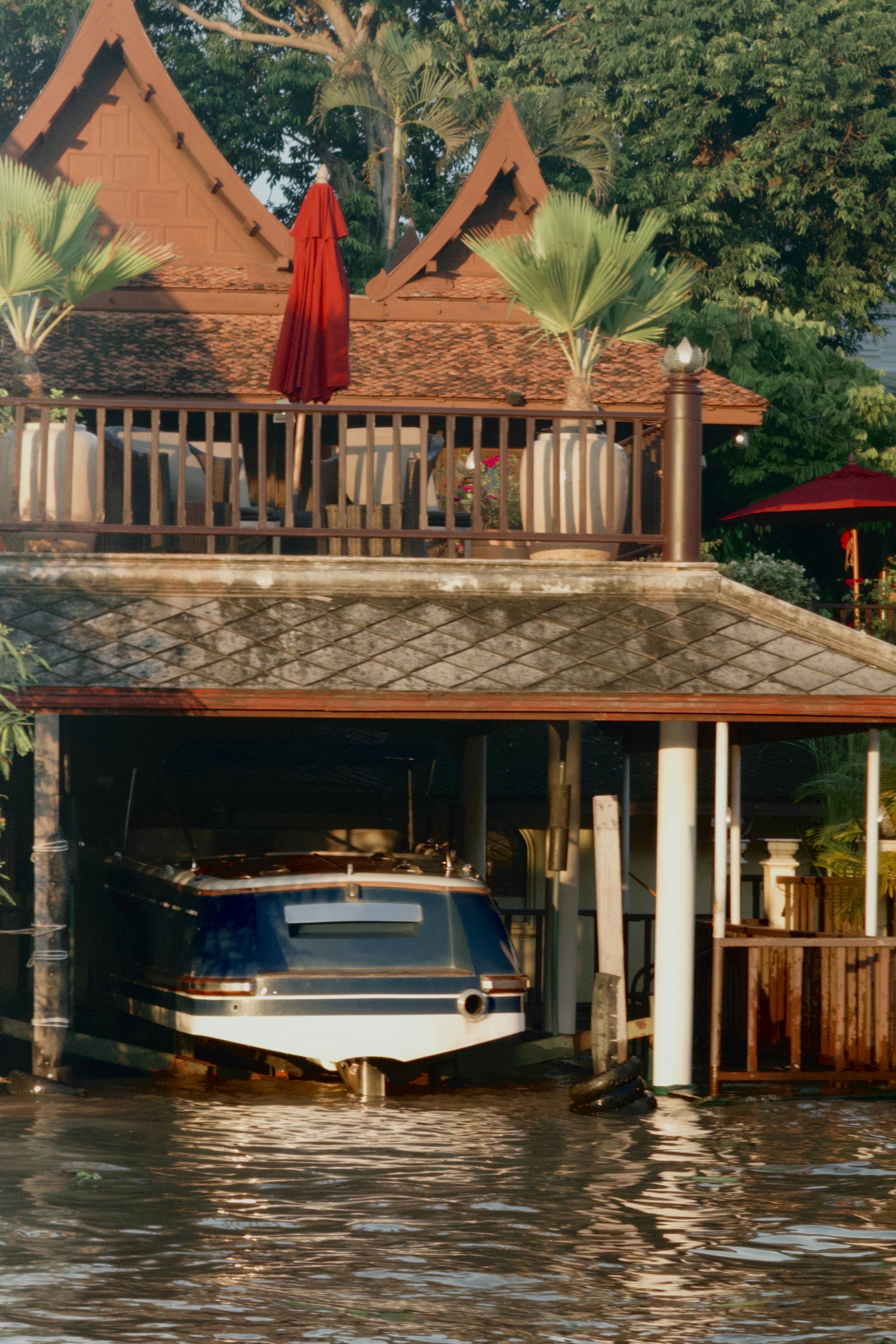 Serenity by the Water: A Hidden Retreat