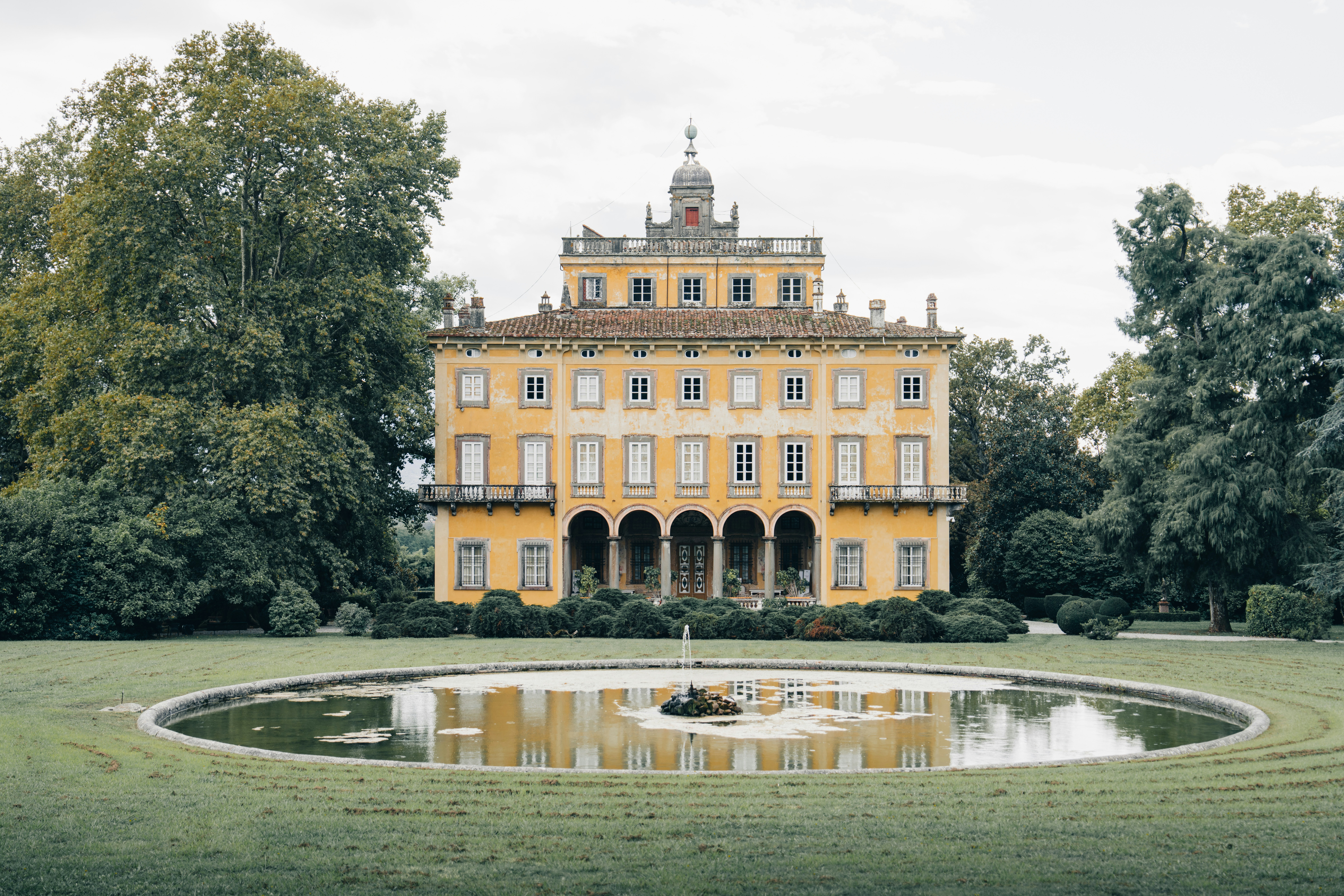 The Golden Retreat: A Historic Haven Amidst Nature