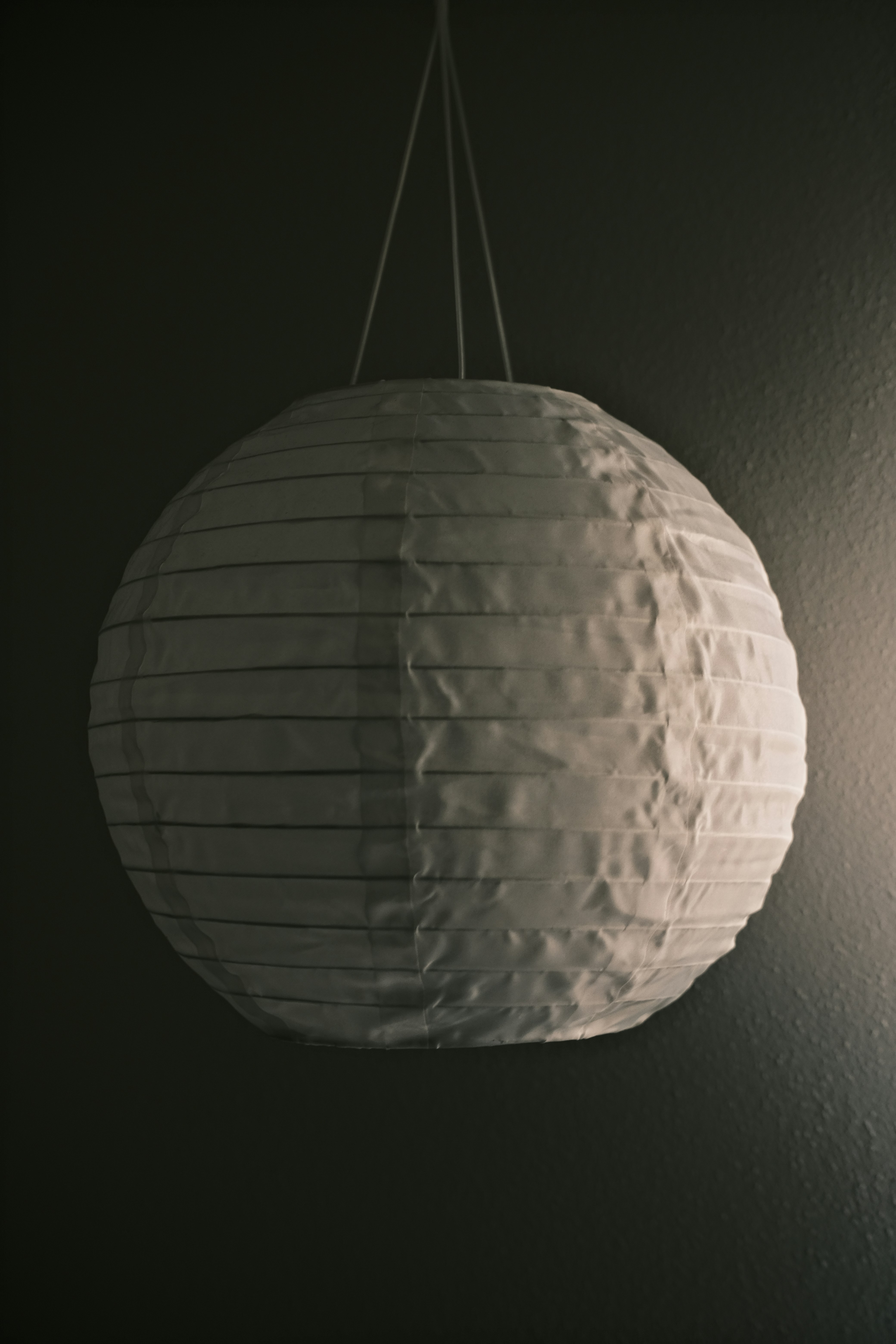 Illuminated Harmony: The Art of Simplicity