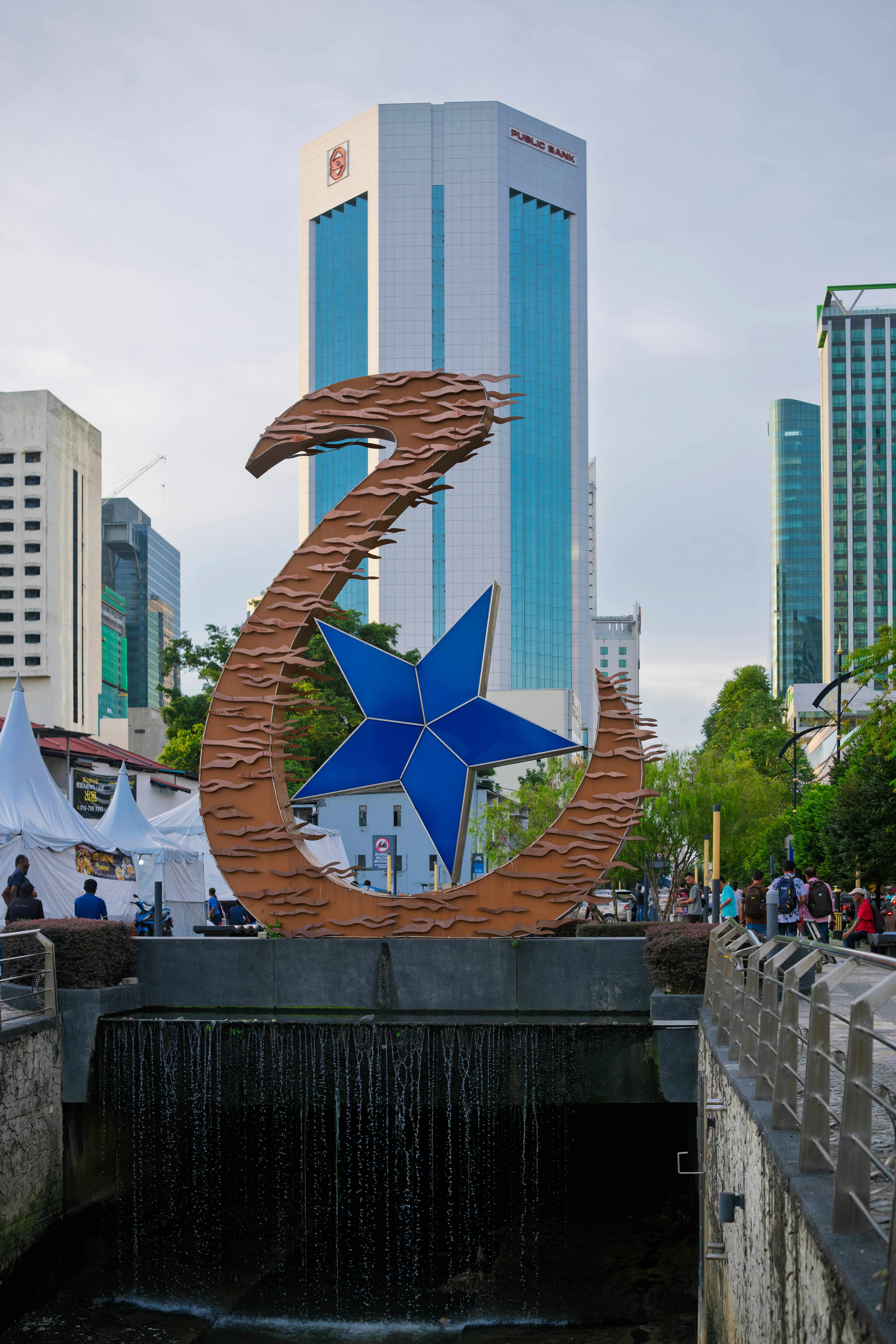 Urban Harmony: A Fusion of Nature and Architecture