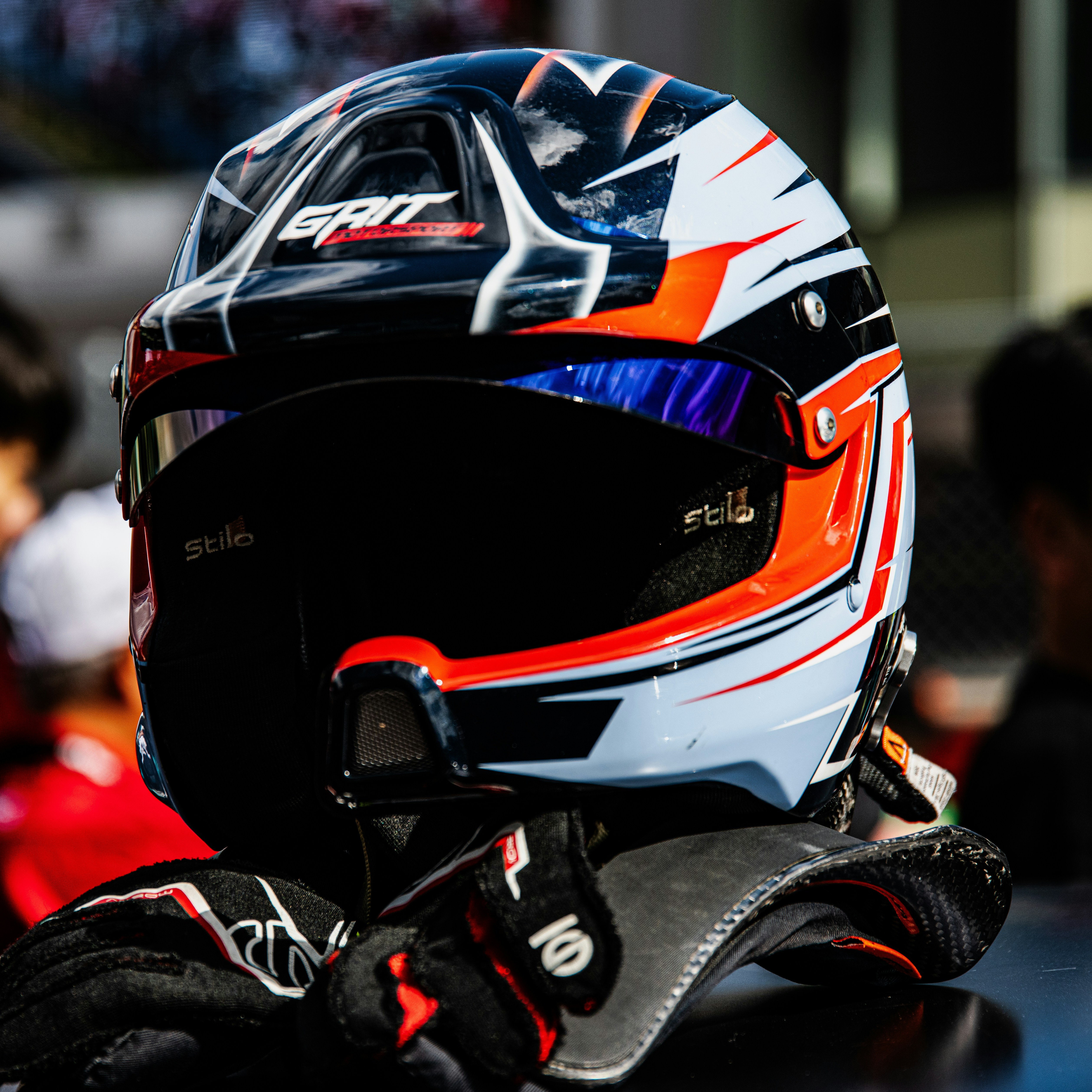 Chromatic Crest: The Bold Geometry of a Racing Helmet