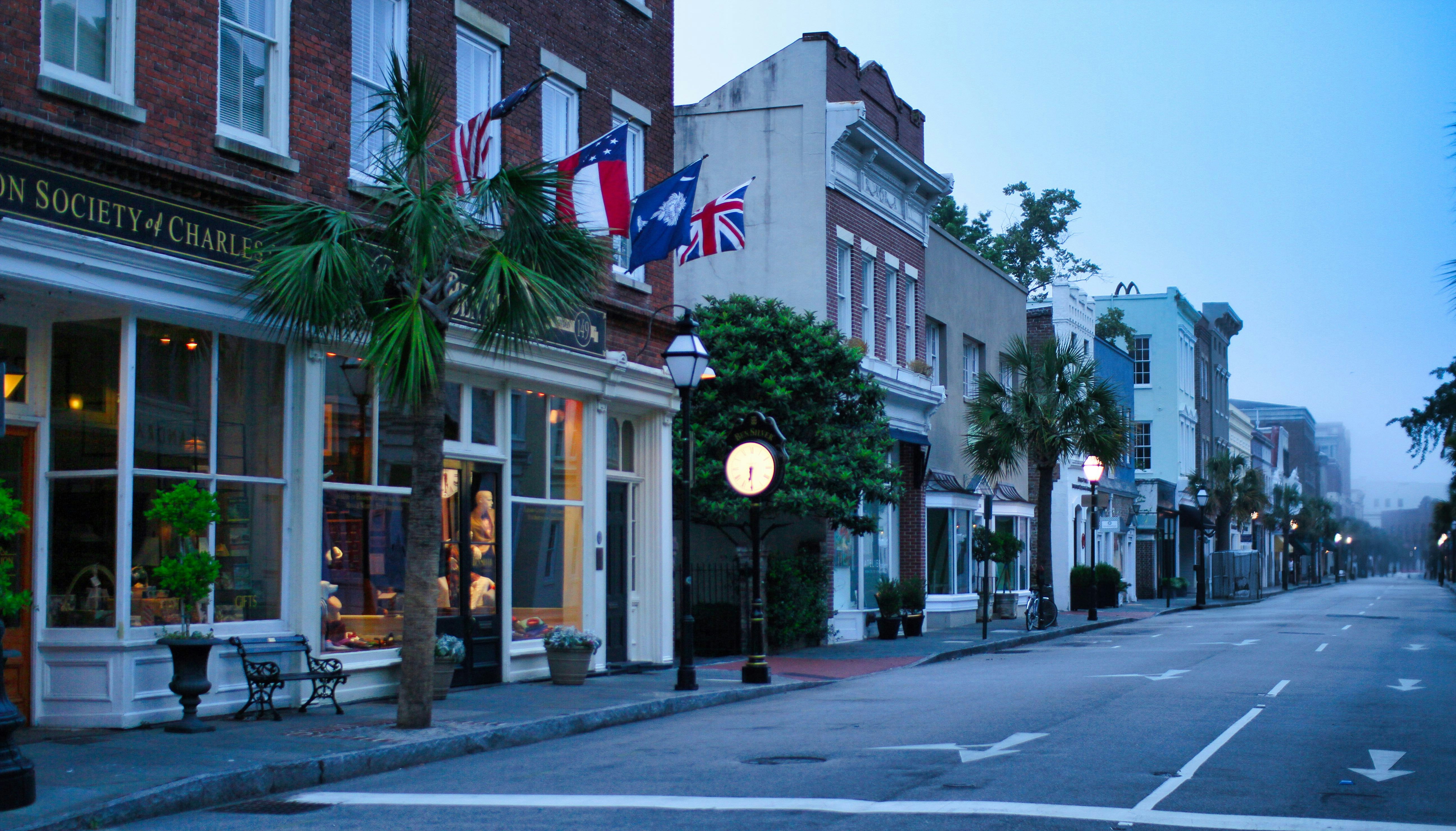 Historic street with buildings and palm trees