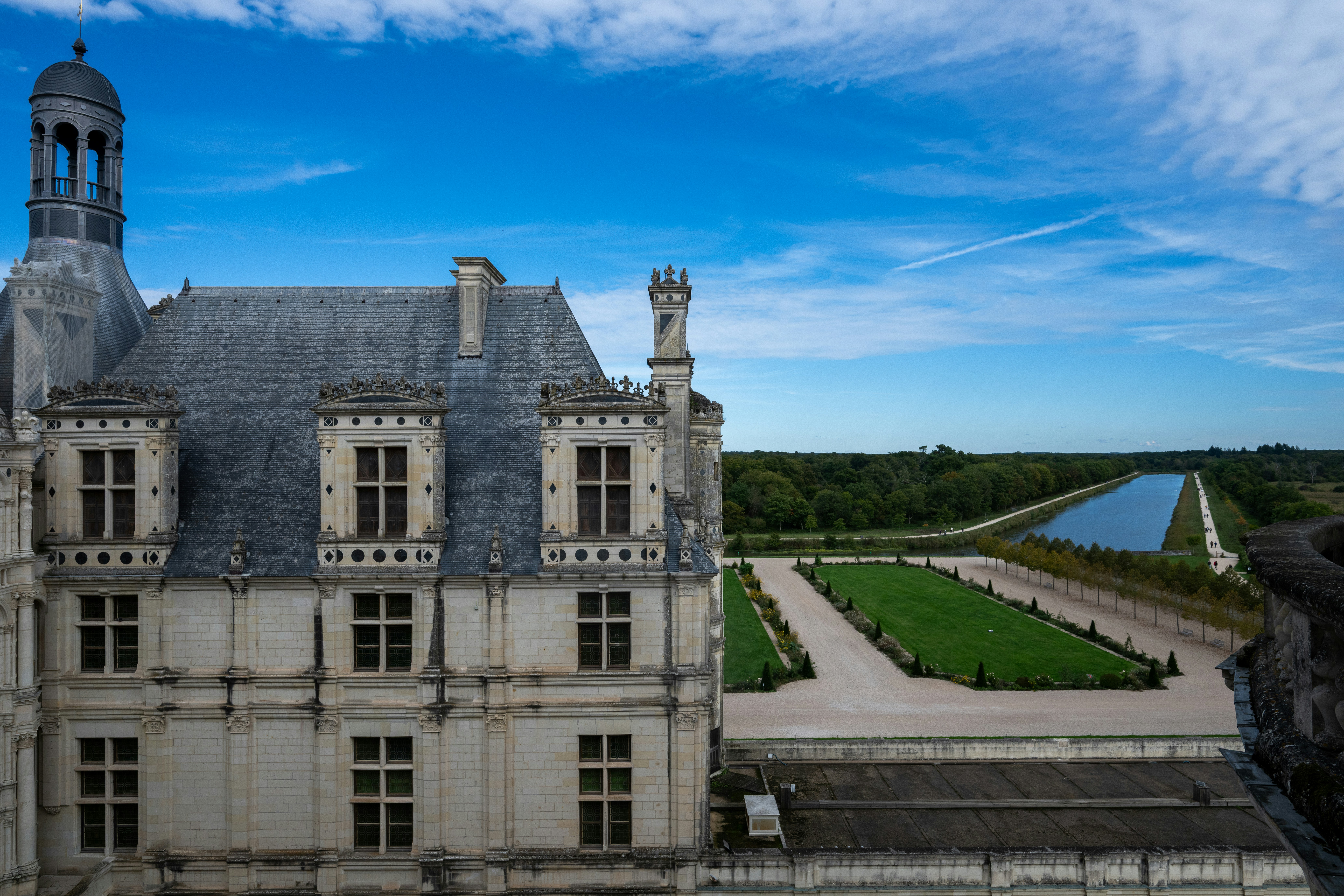 Echoes of Elegance: A Royal Perspective