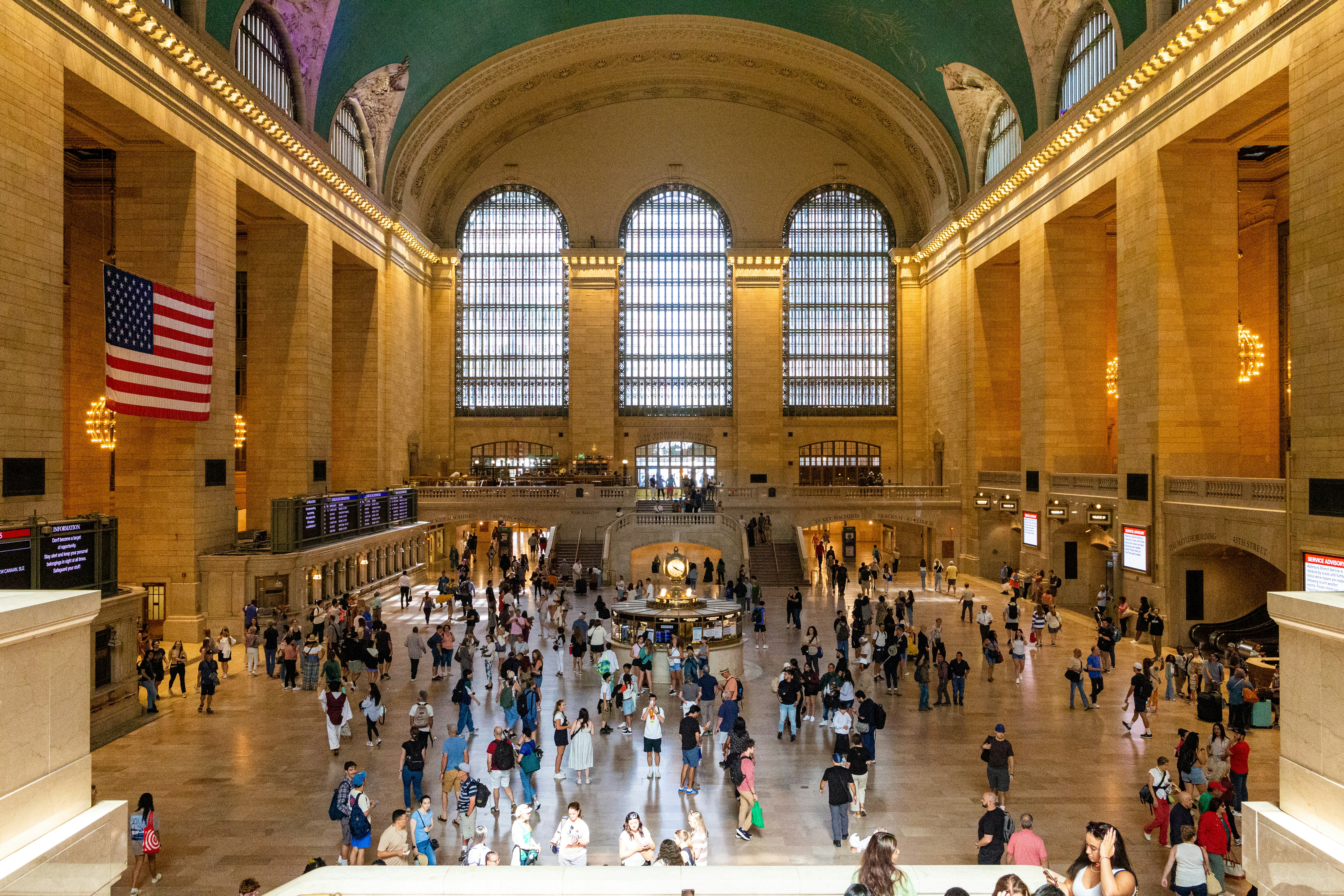 Photo by Maxim Klimashin with Canon EOS 6D