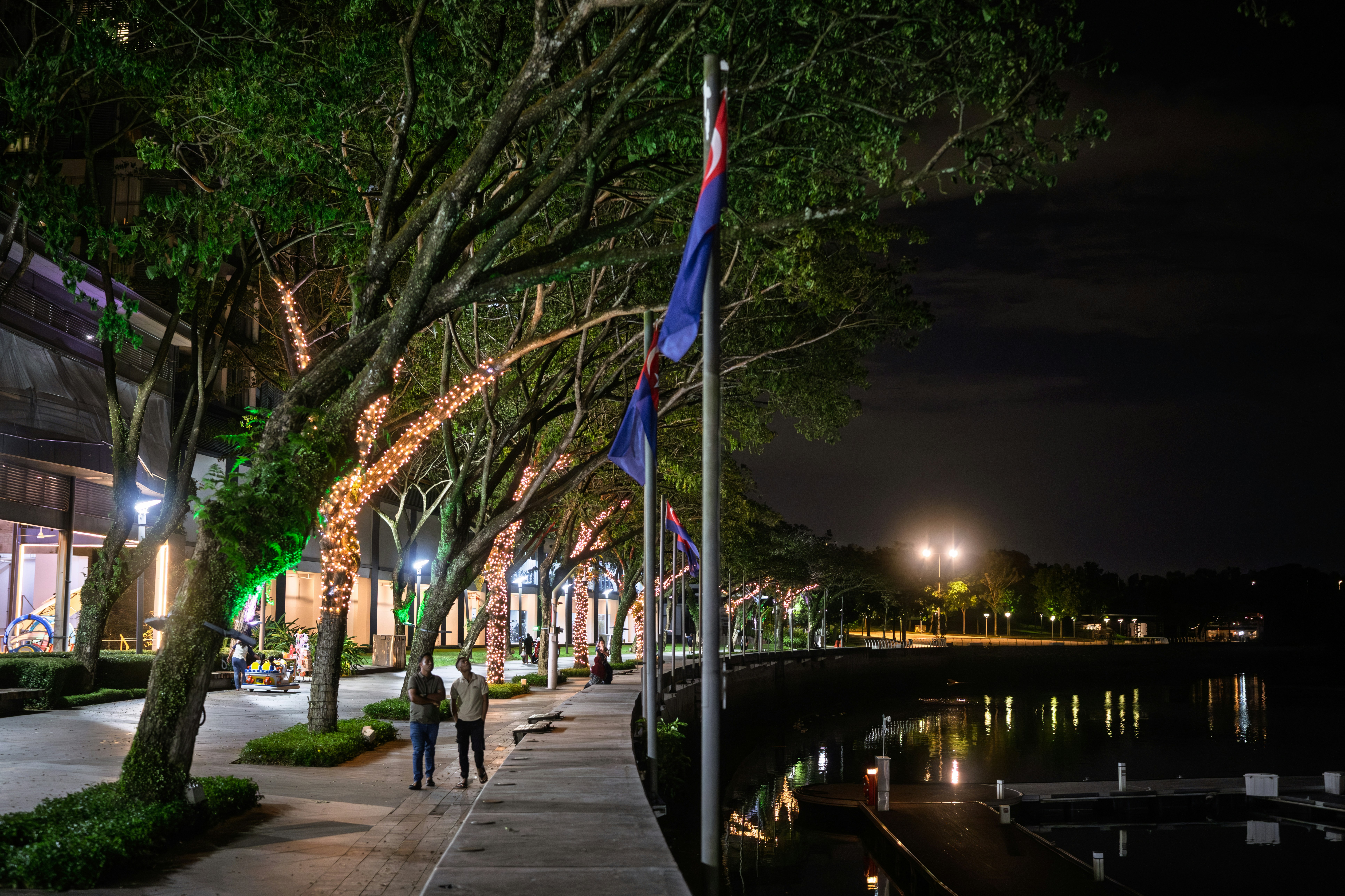 Lantern-lit Riverside Promenade: Night Stroll by the Water