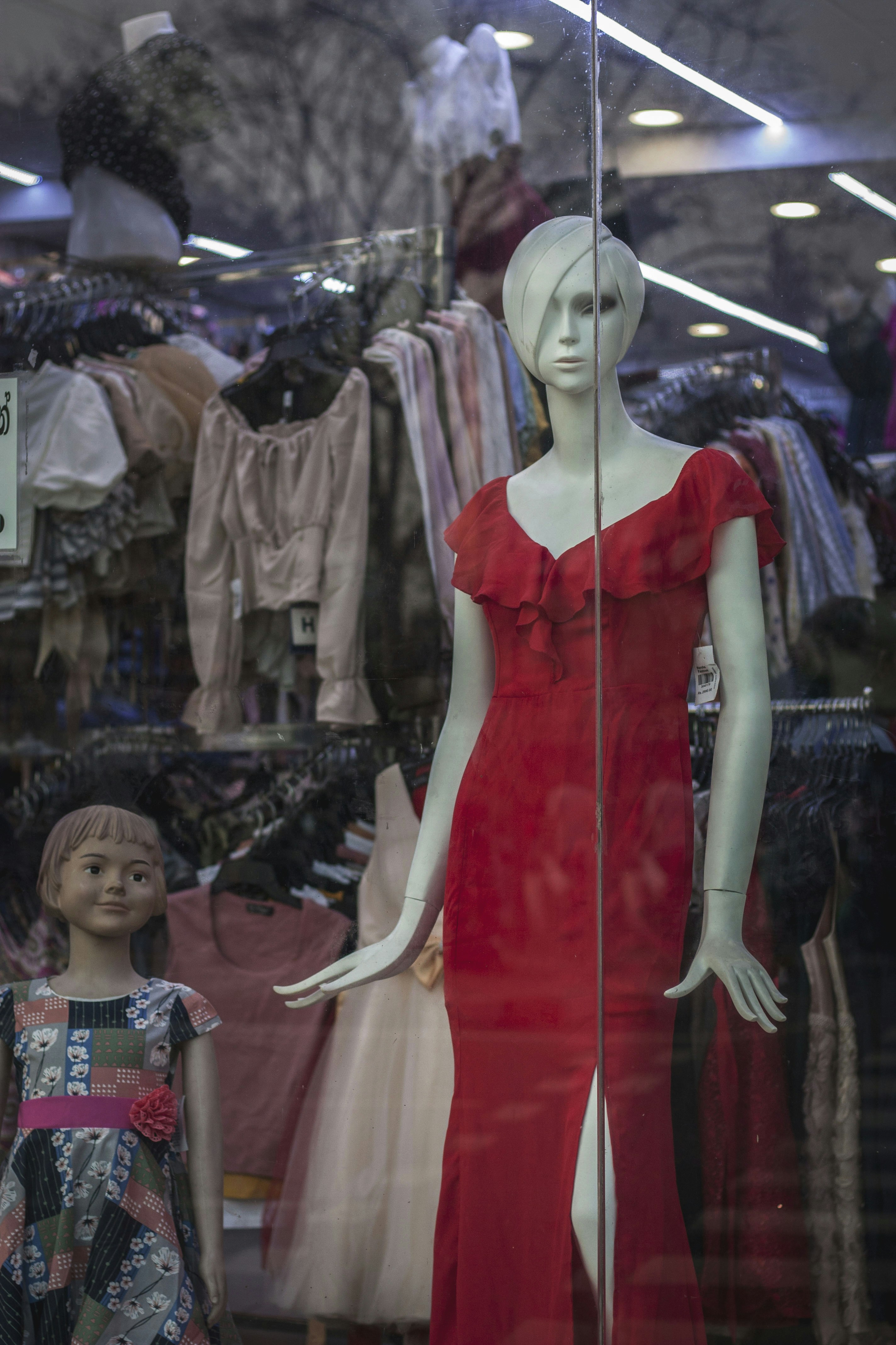 Fashion Dialogues: A Tale of Two Mannequins