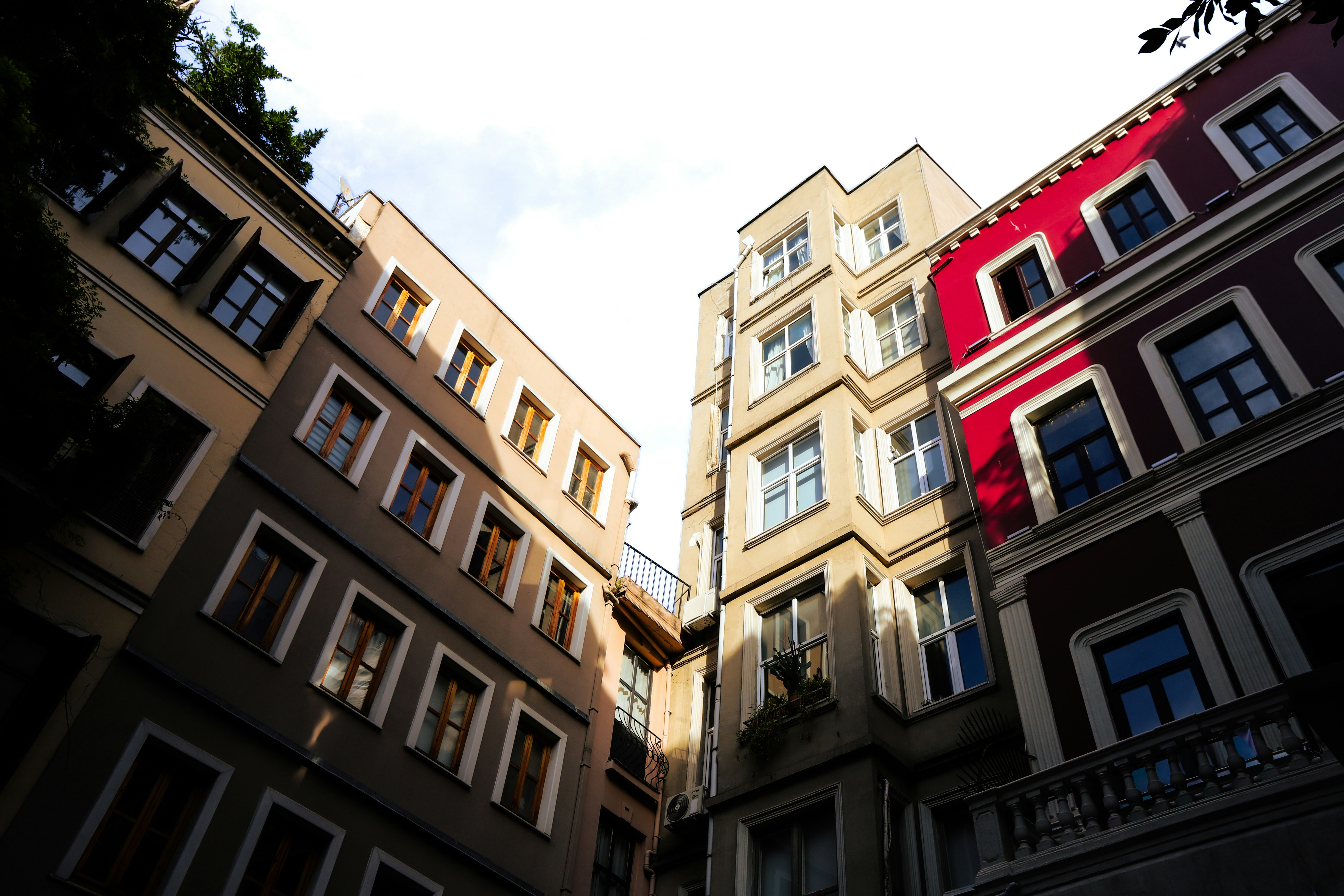 Urban Geometry: A Dance of Light and Shadow