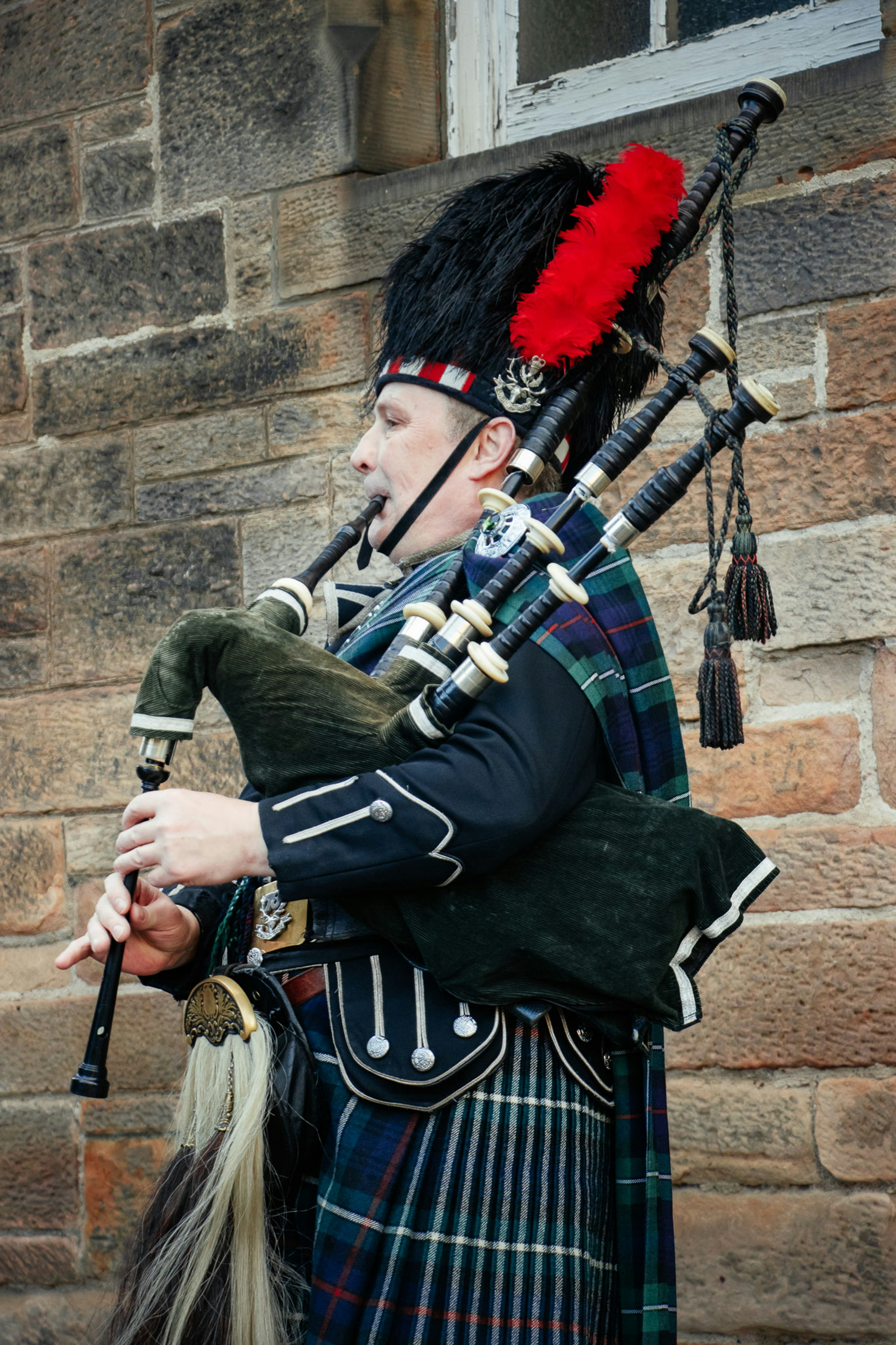 Echoes of Tradition: The Bagpiper's Serenade