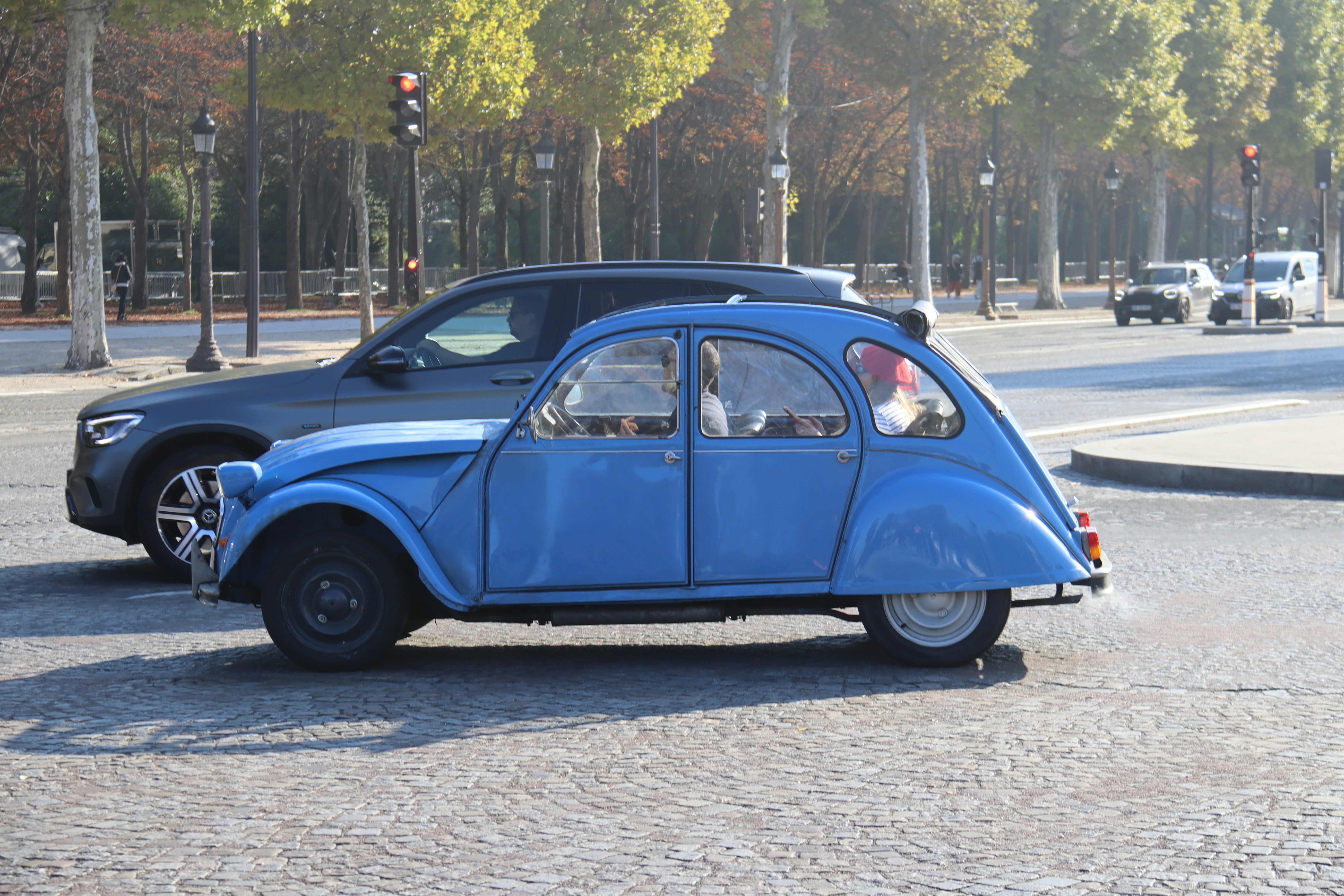 A Vintage Encounter in Modern Traffic