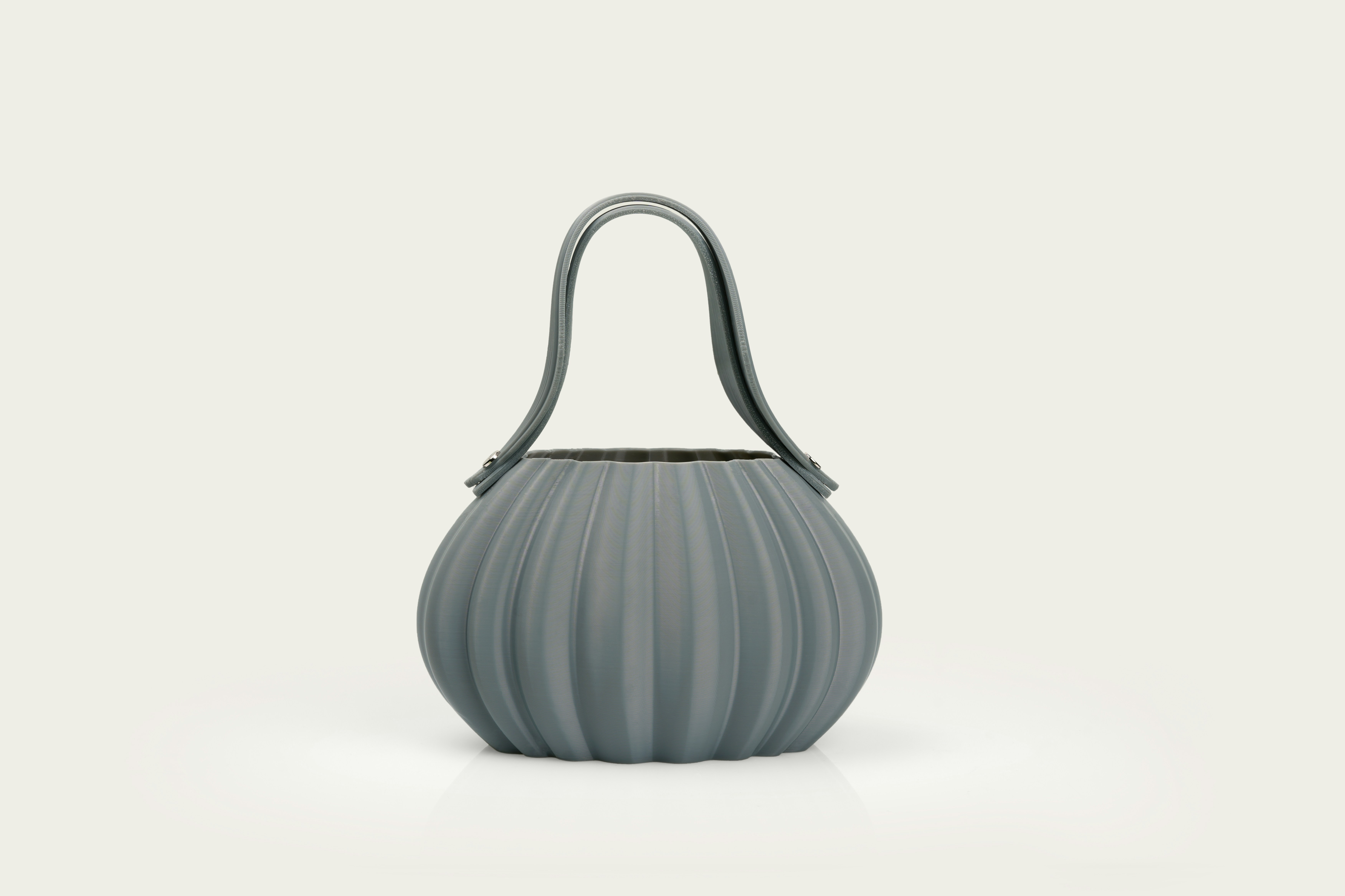 Elegance in Simplicity: The Curved Contours of Modern Design