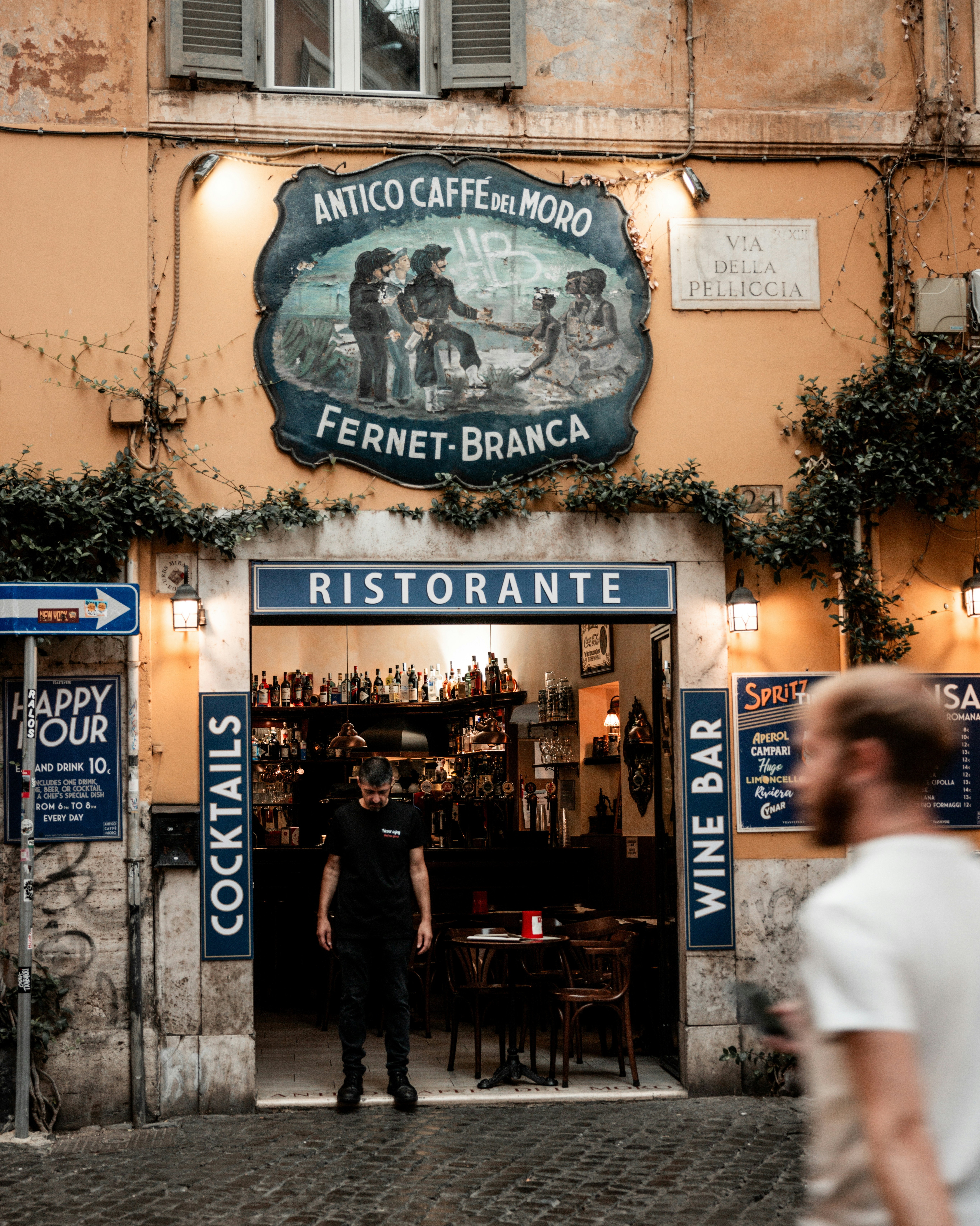 A Taste of Tradition: The Heart of Antico Caffè del Moro