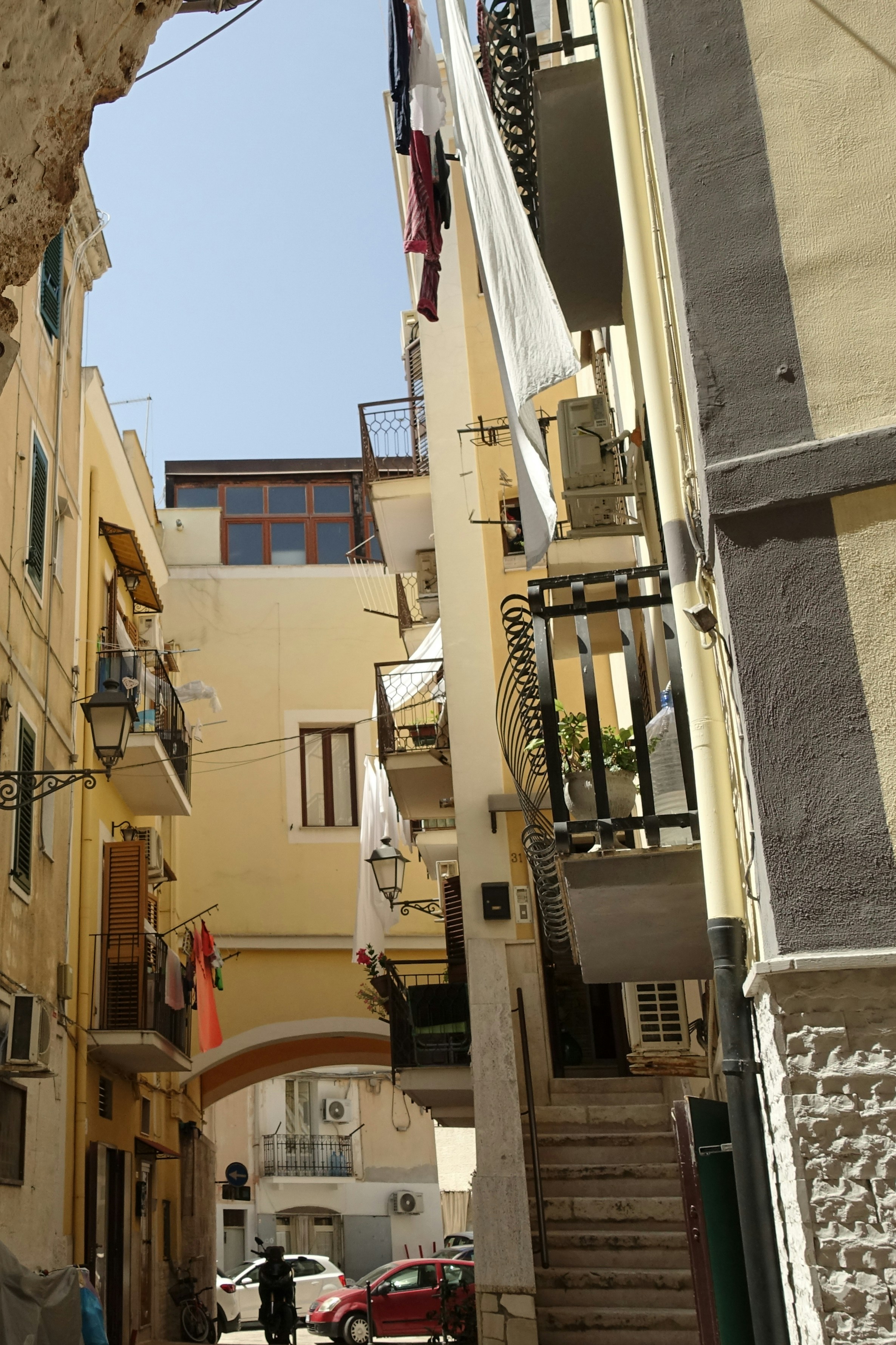 Whispers of an Italian Alleyway