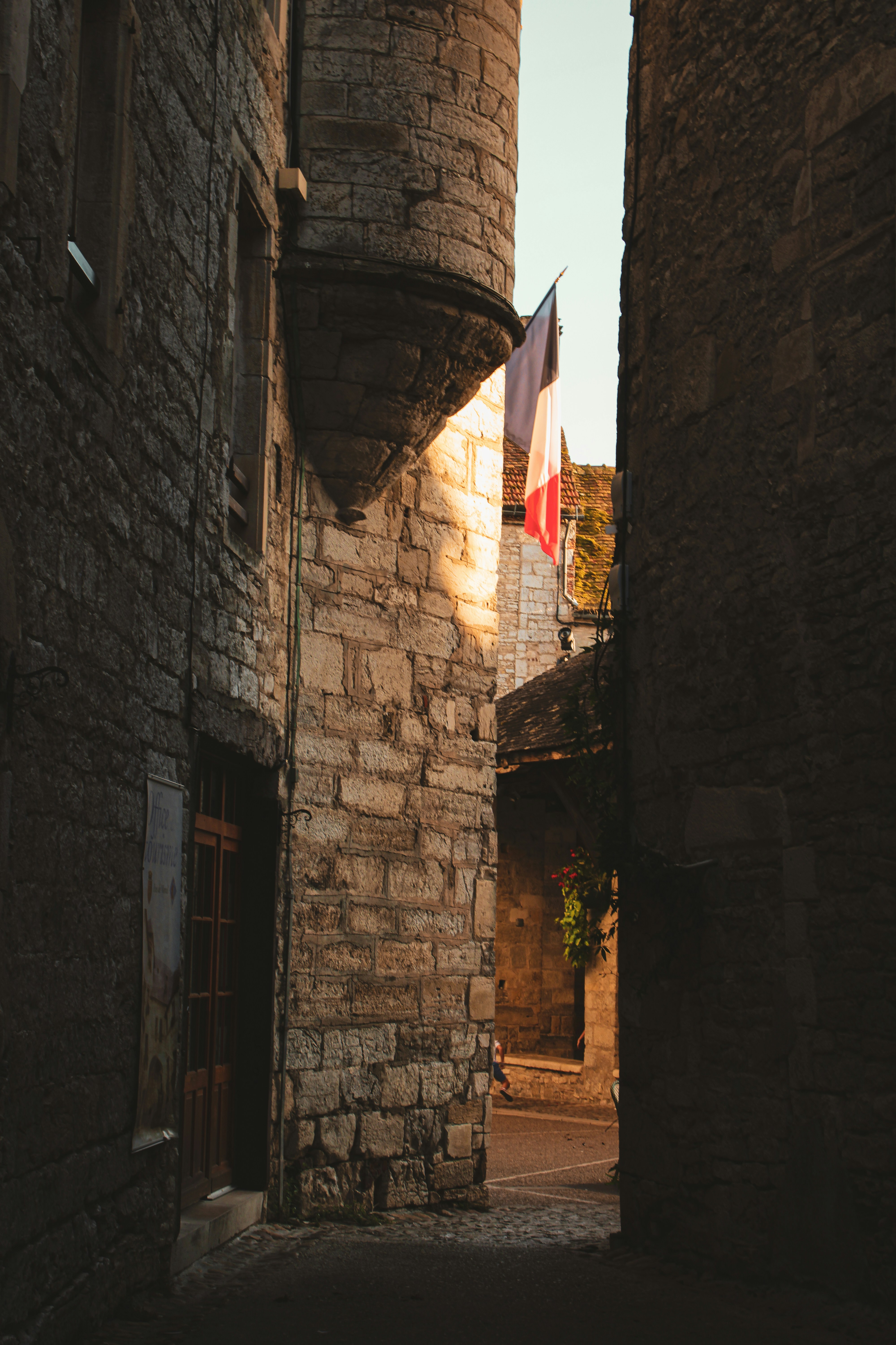 Whispers of History in a Sunlit Alley