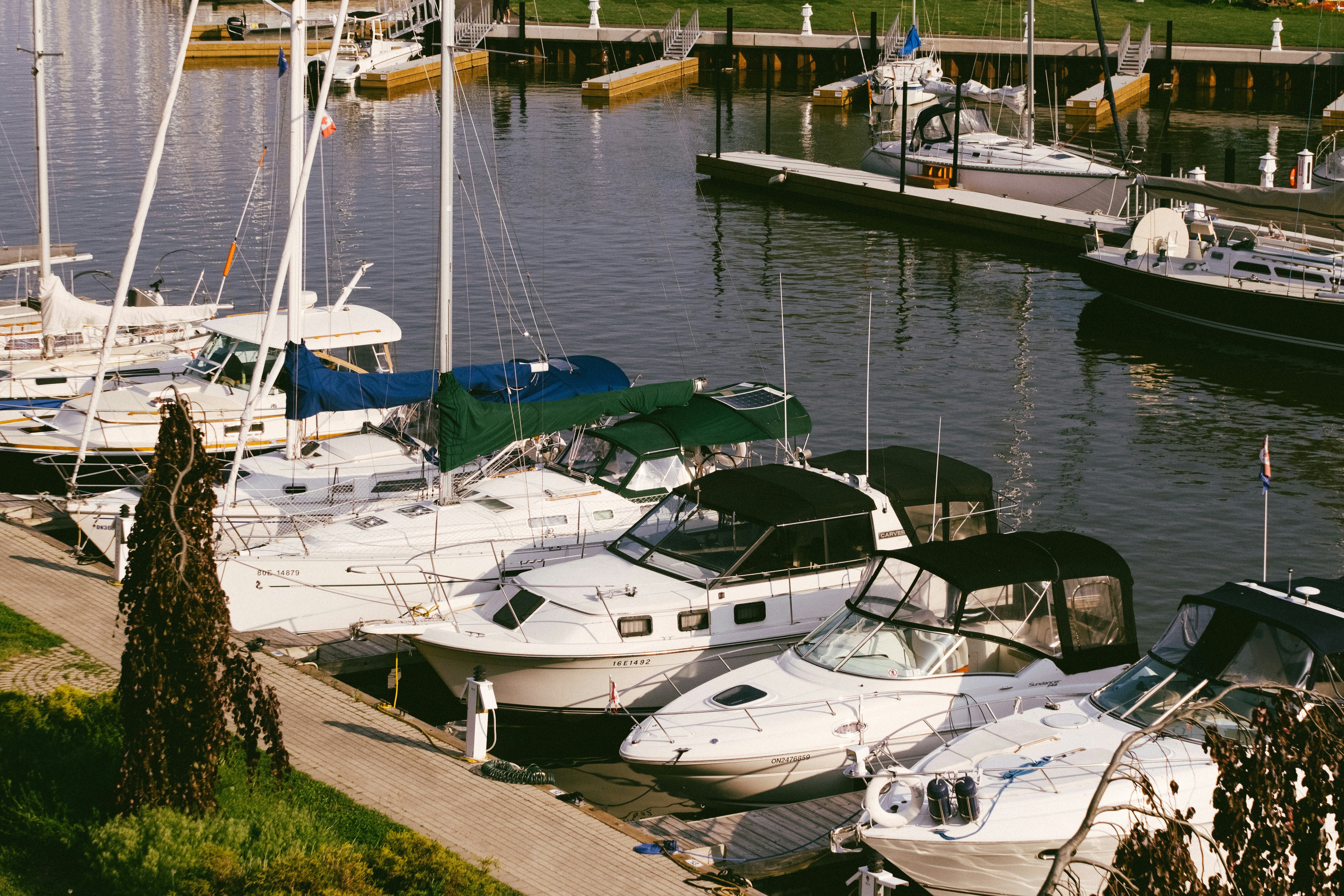 Harbor Serenity: A Quiet Dockside Retreat