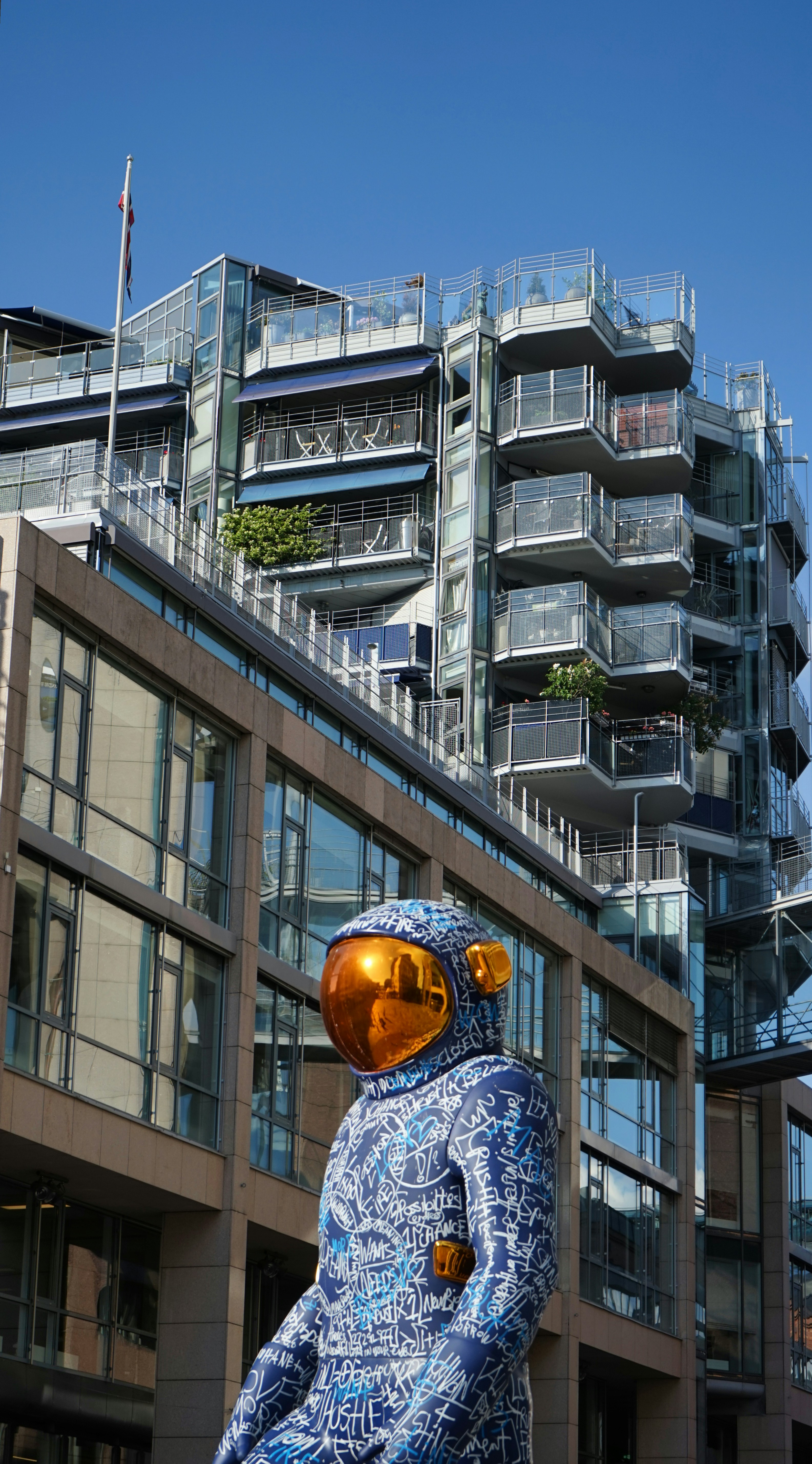 Urban Astronaut: A Fusion of Art and Architecture