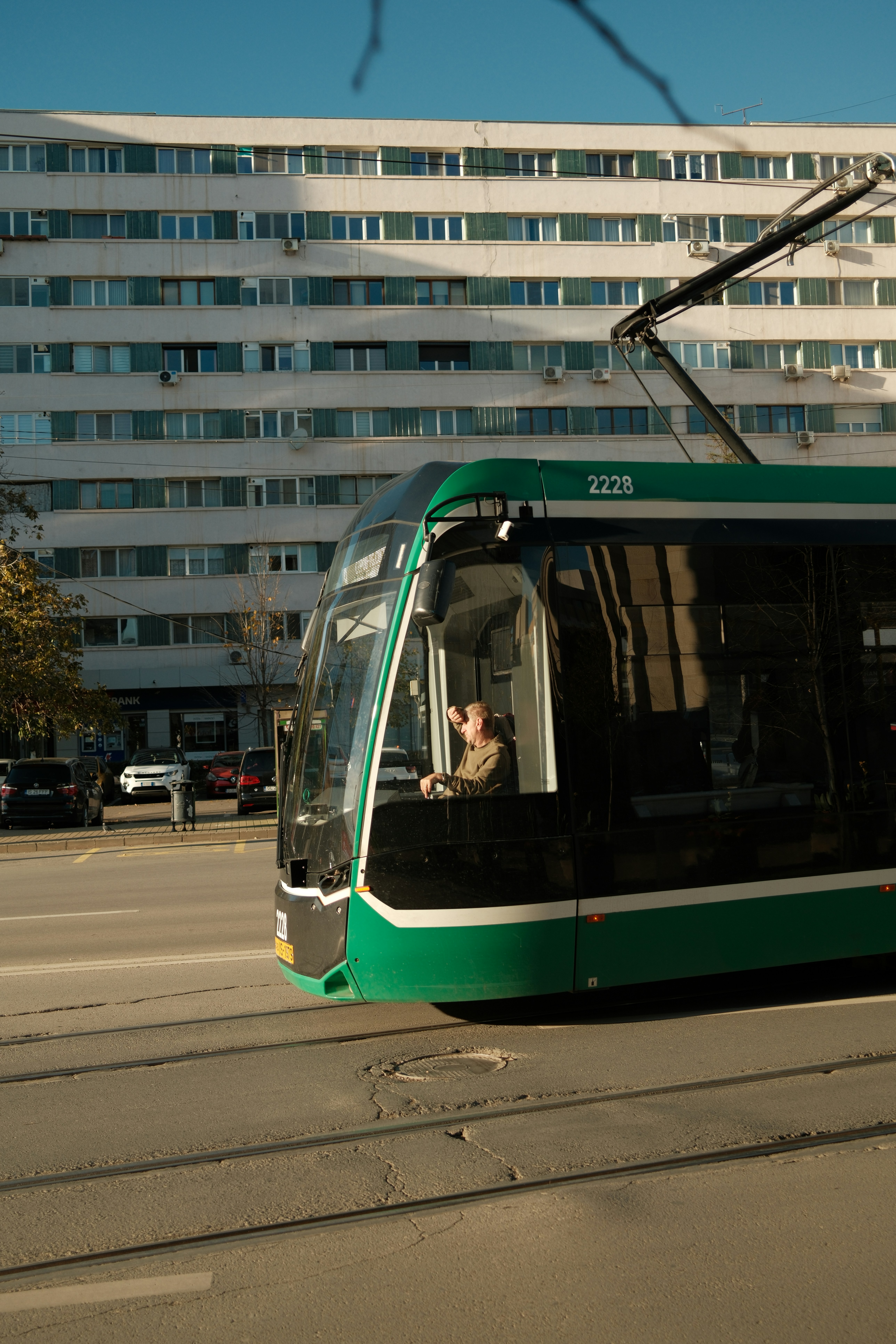 Urban Transit in Motion: A Glimpse into Everyday Life