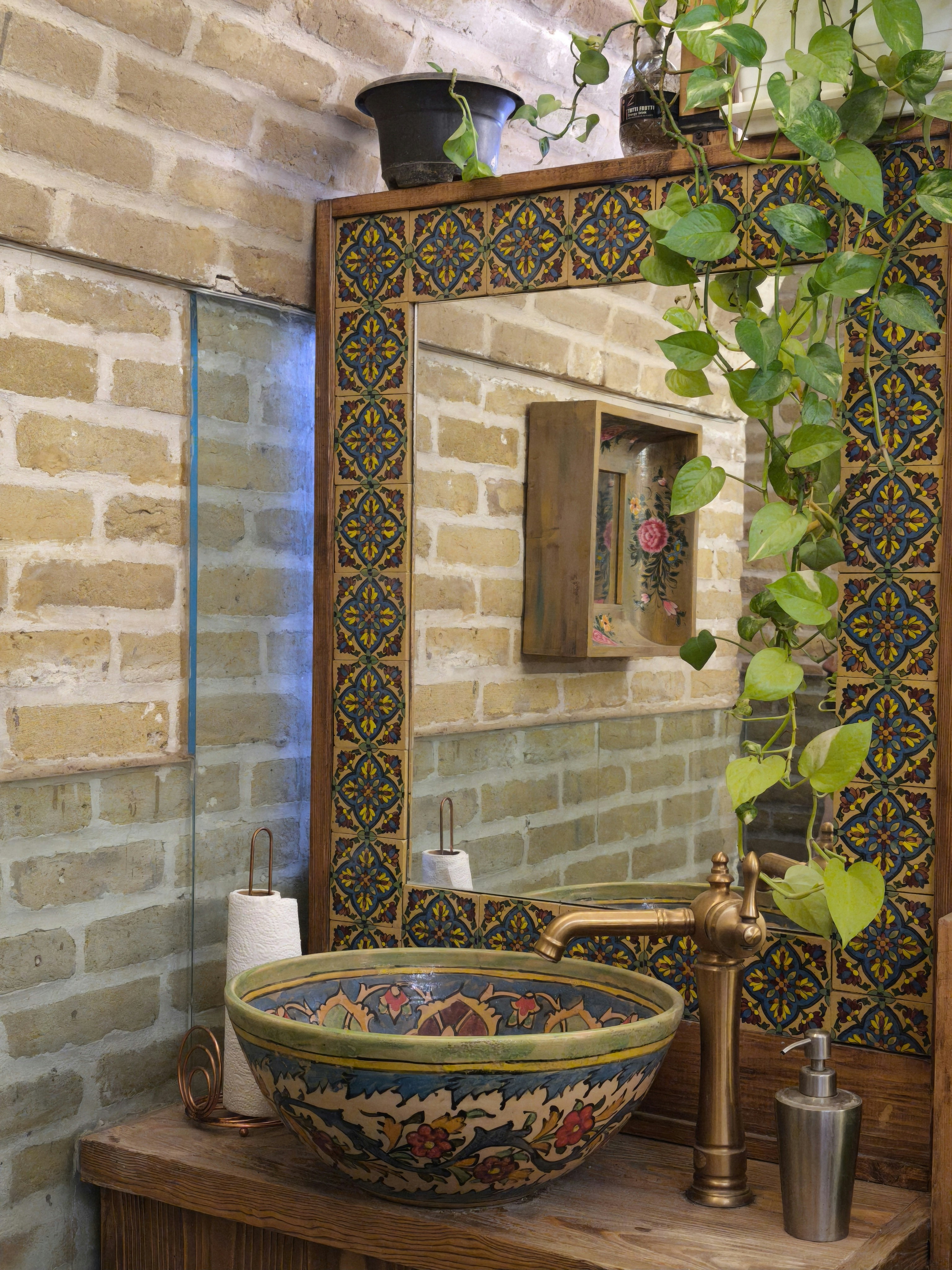 Sample photo from Xiaomi 14T Pro