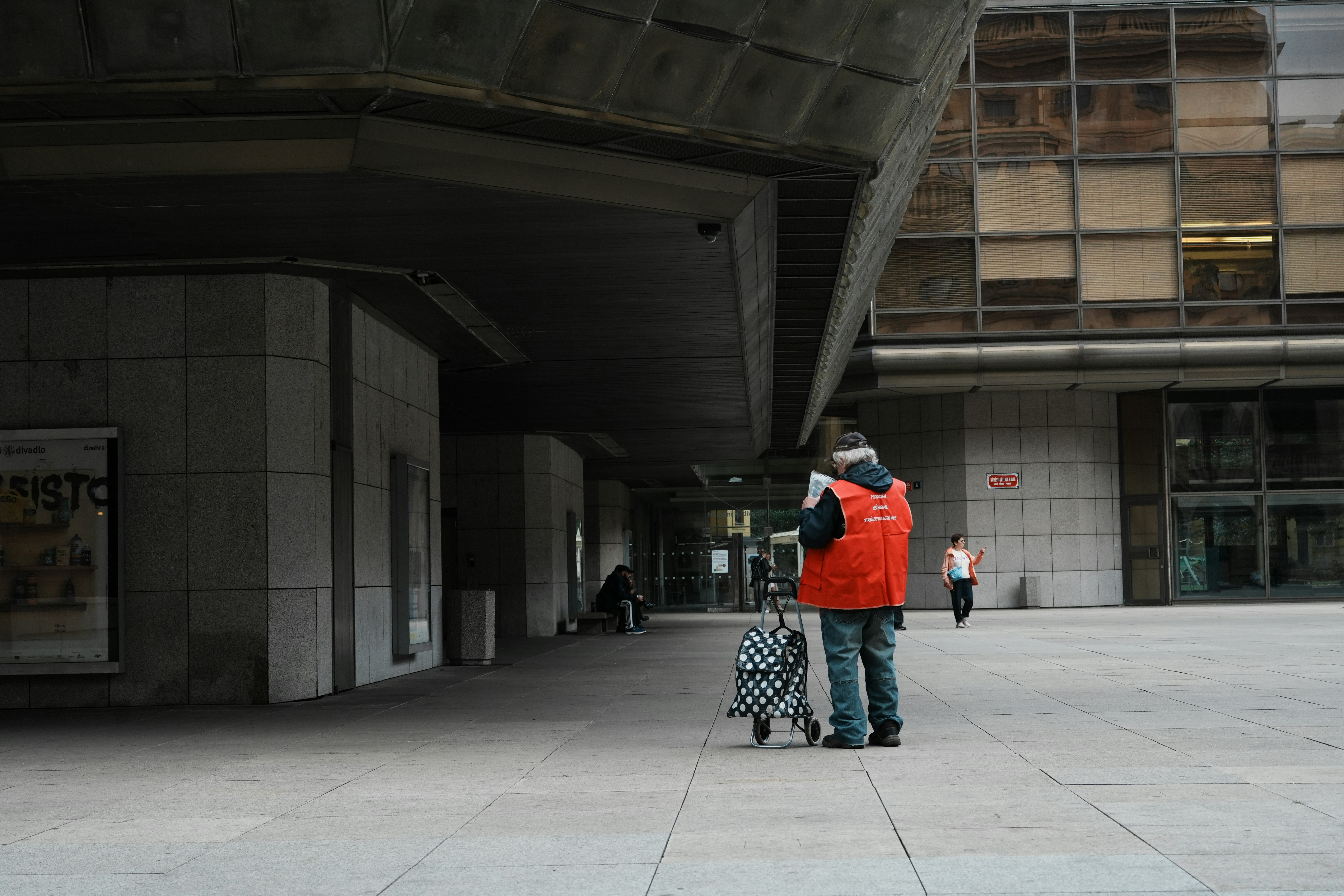 Urban Solitude: A Moment of Reflection