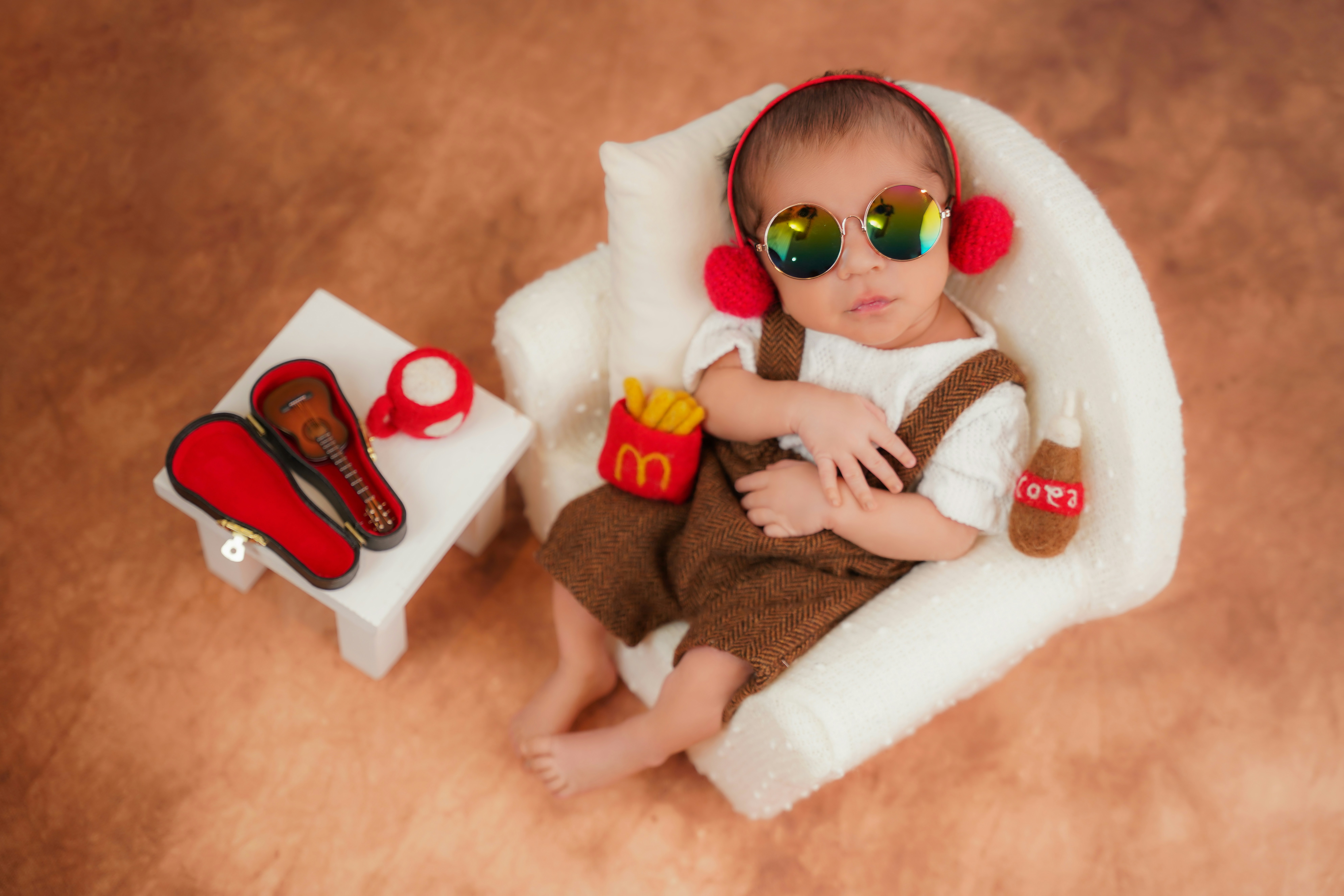 Chillin' in Style: A Cozy Baby's Day Off