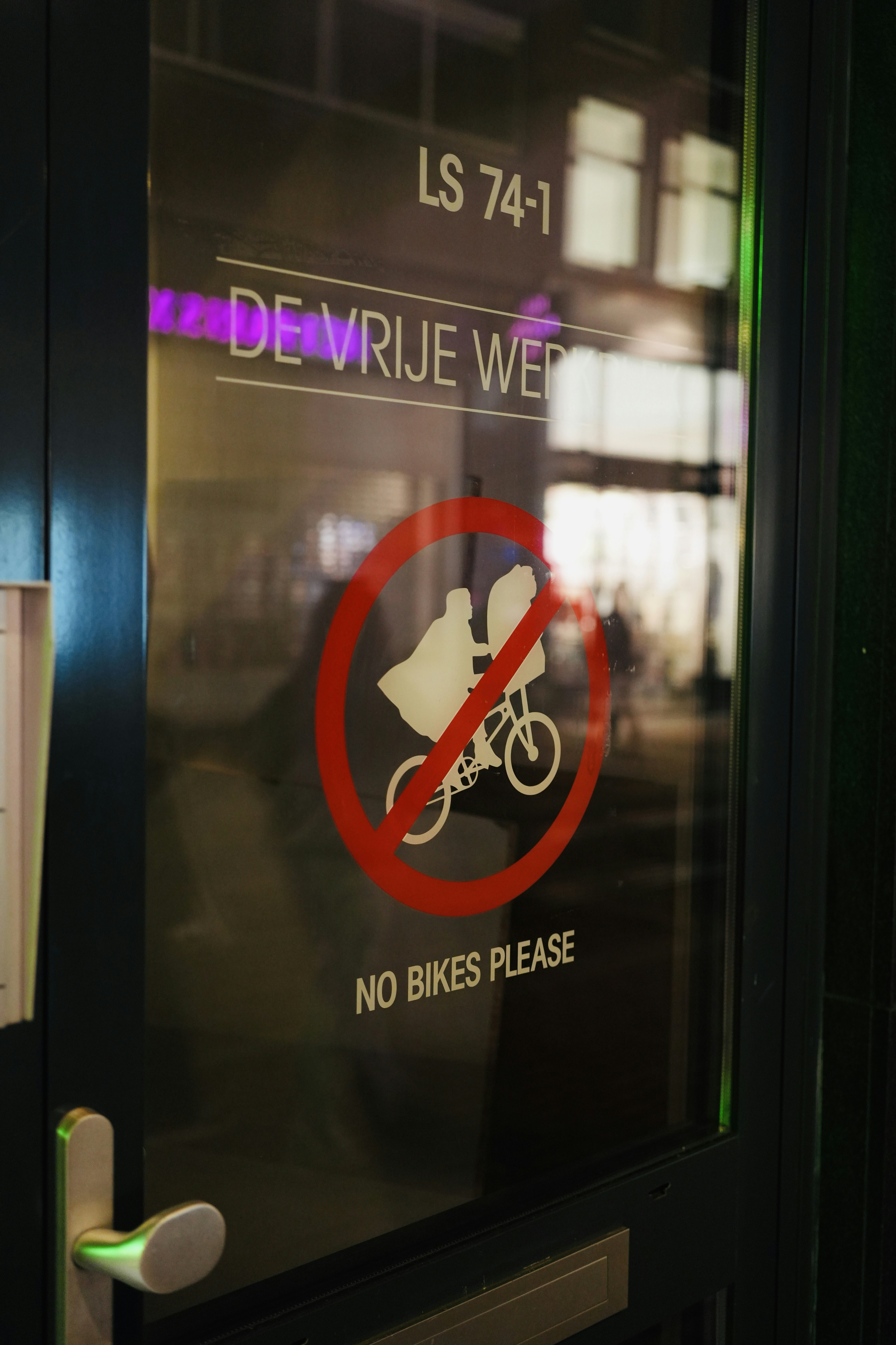 A Clear Message: No Bikes Allowed