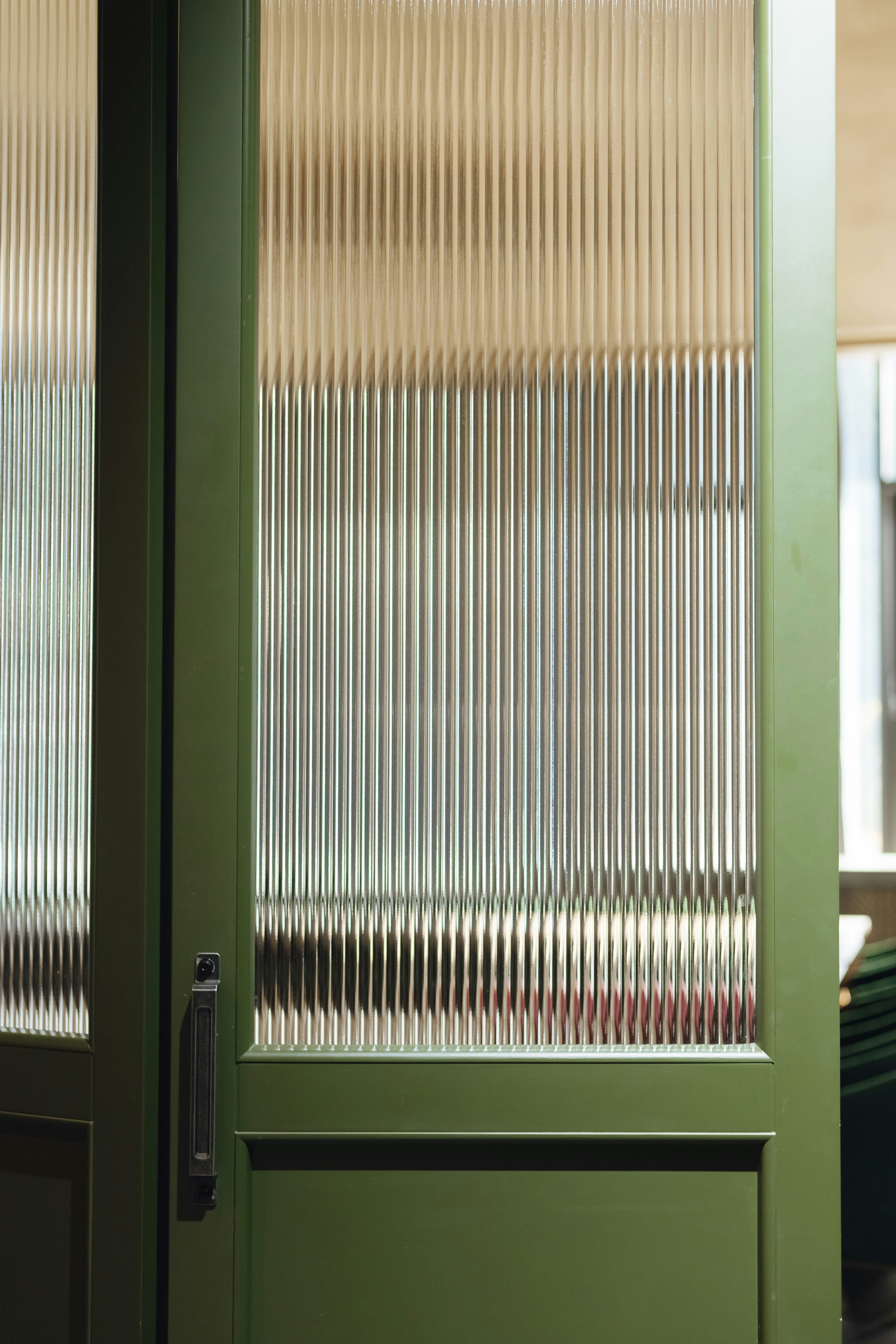 Green door with ribbed glass panels photo – Free Interior design Image ...