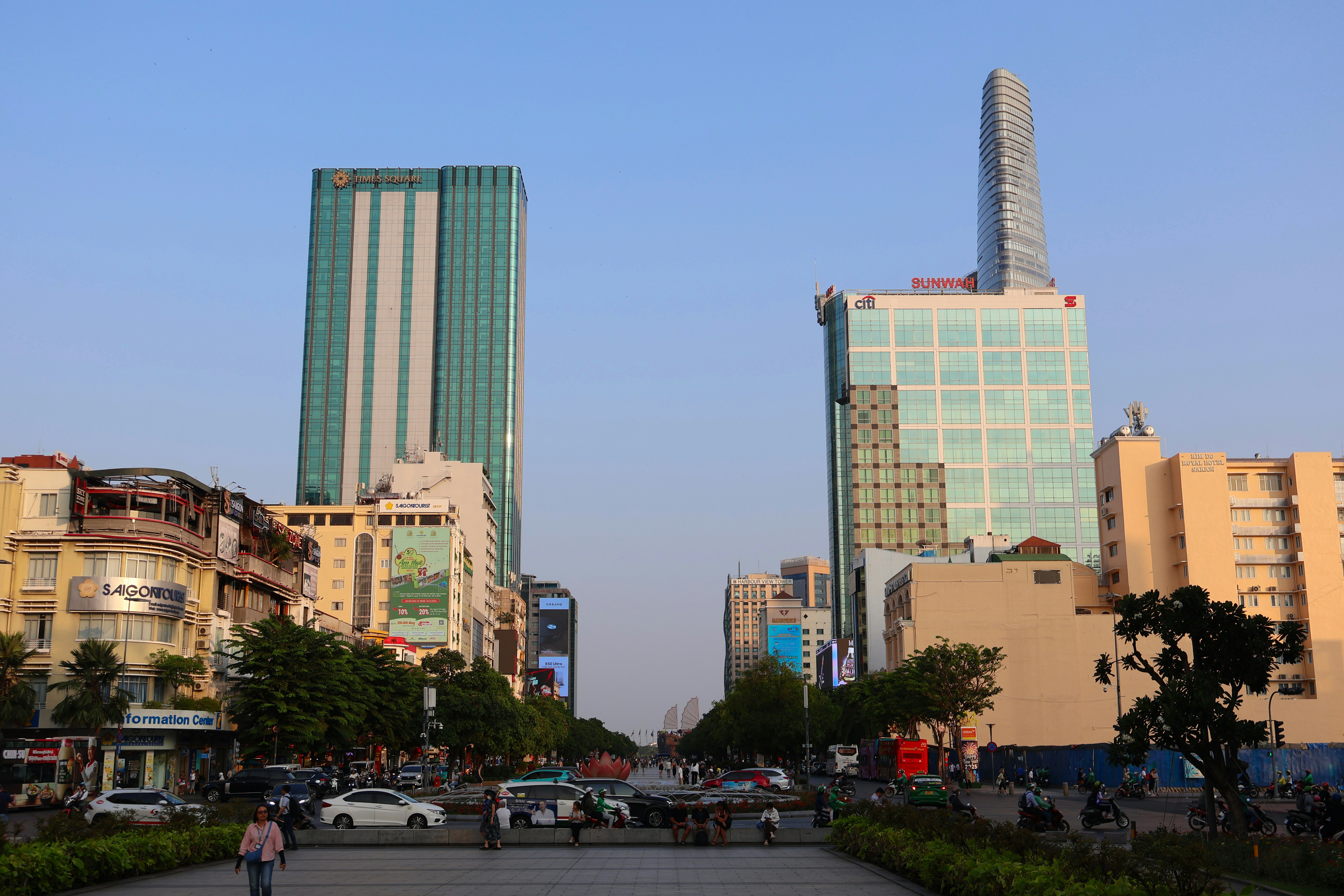 Urban Symphony: A Cityscape in Harmony