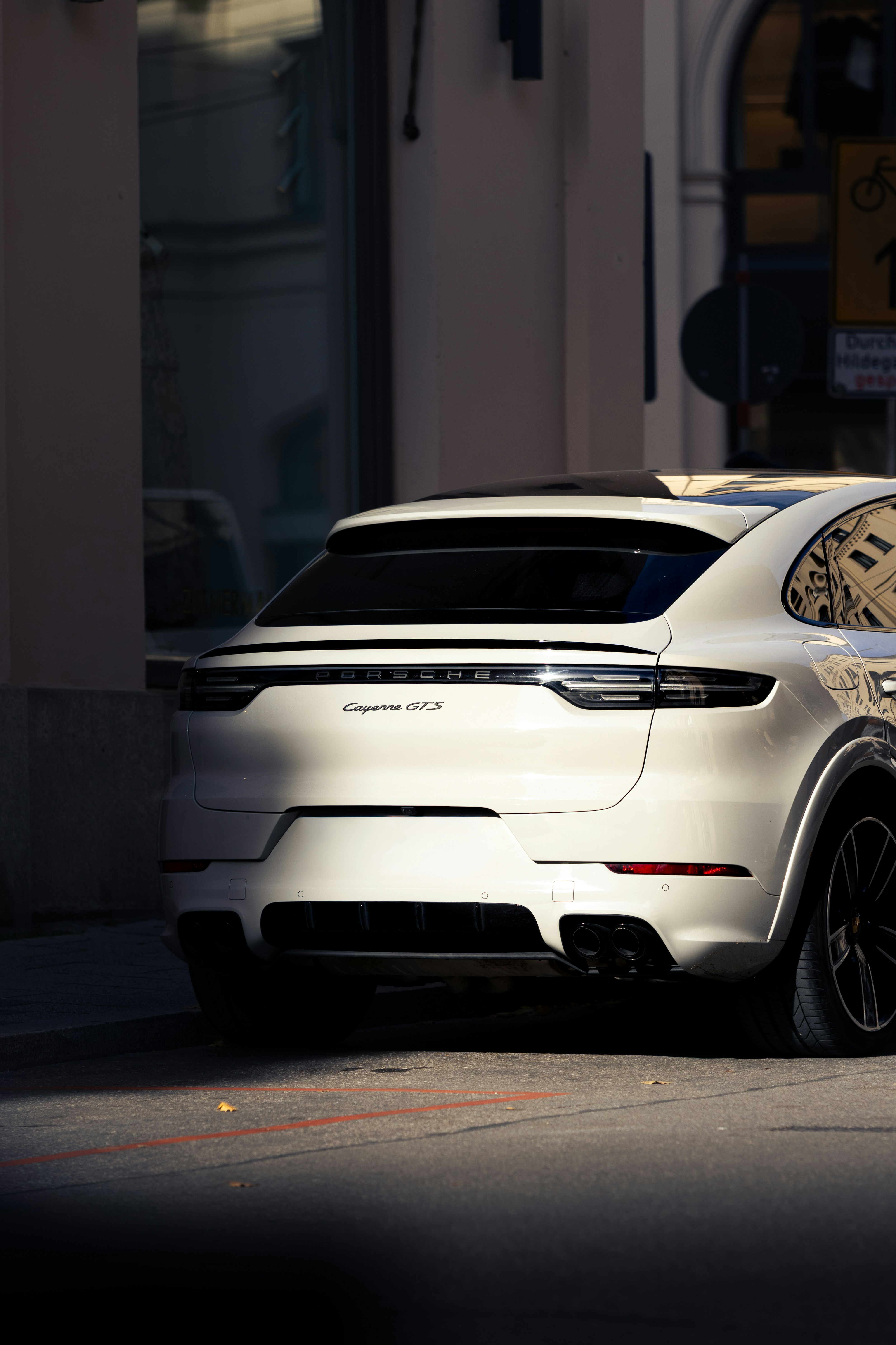 Elegance in Motion: The Porsche Cayenne GTS
