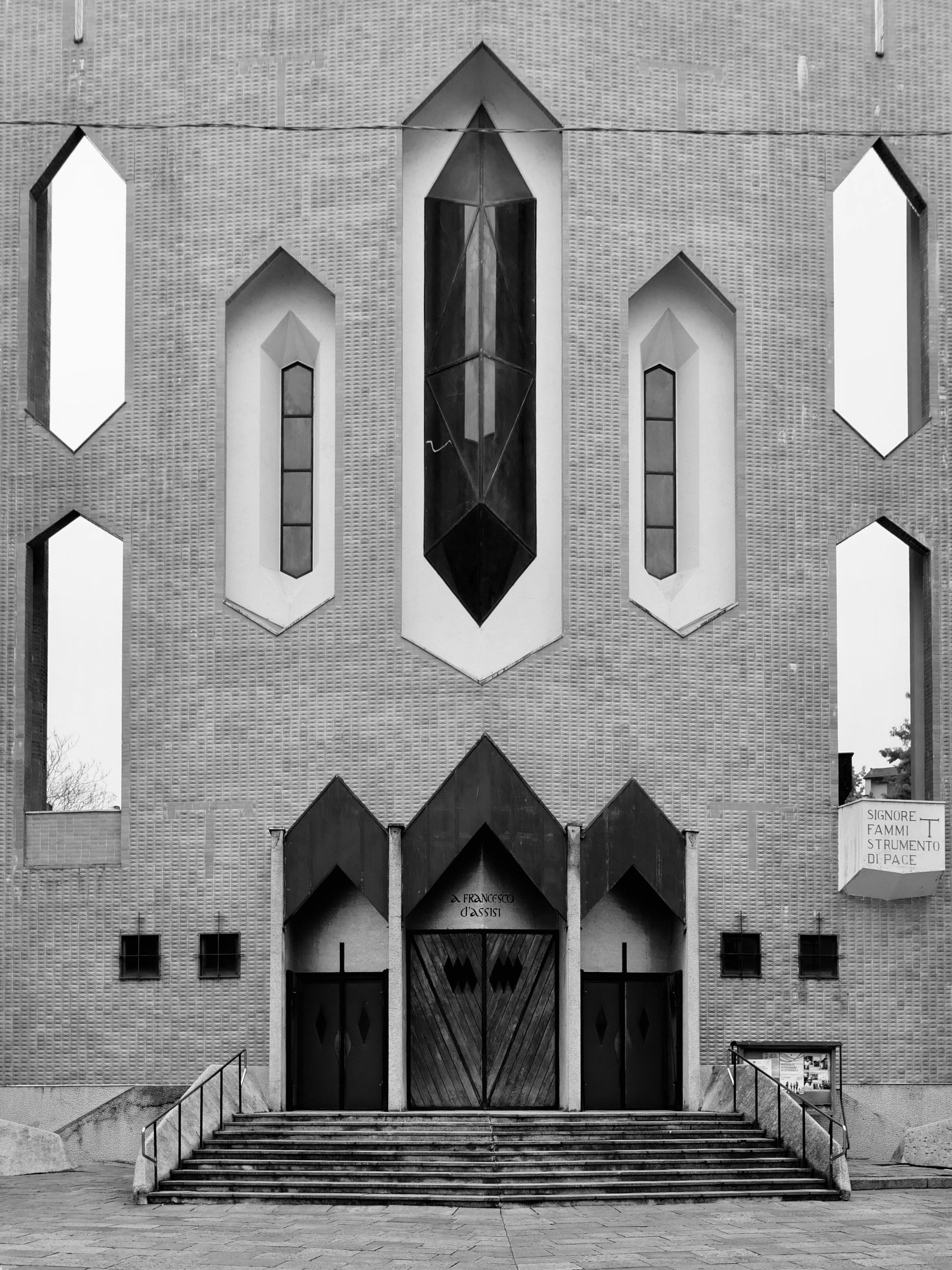 Architectural Symmetry in Monochrome