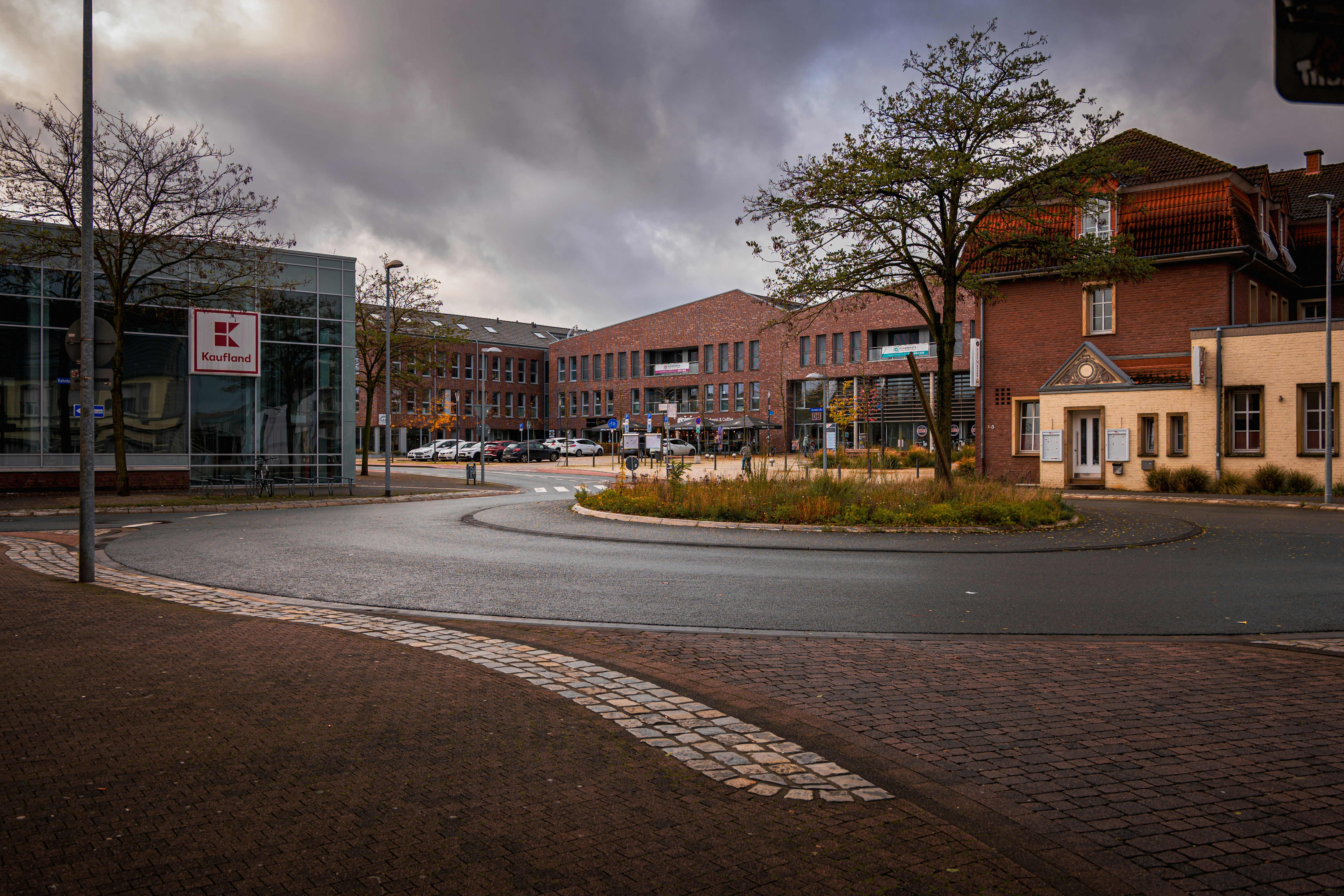 Urban Serenity: The Art of Circular Flow