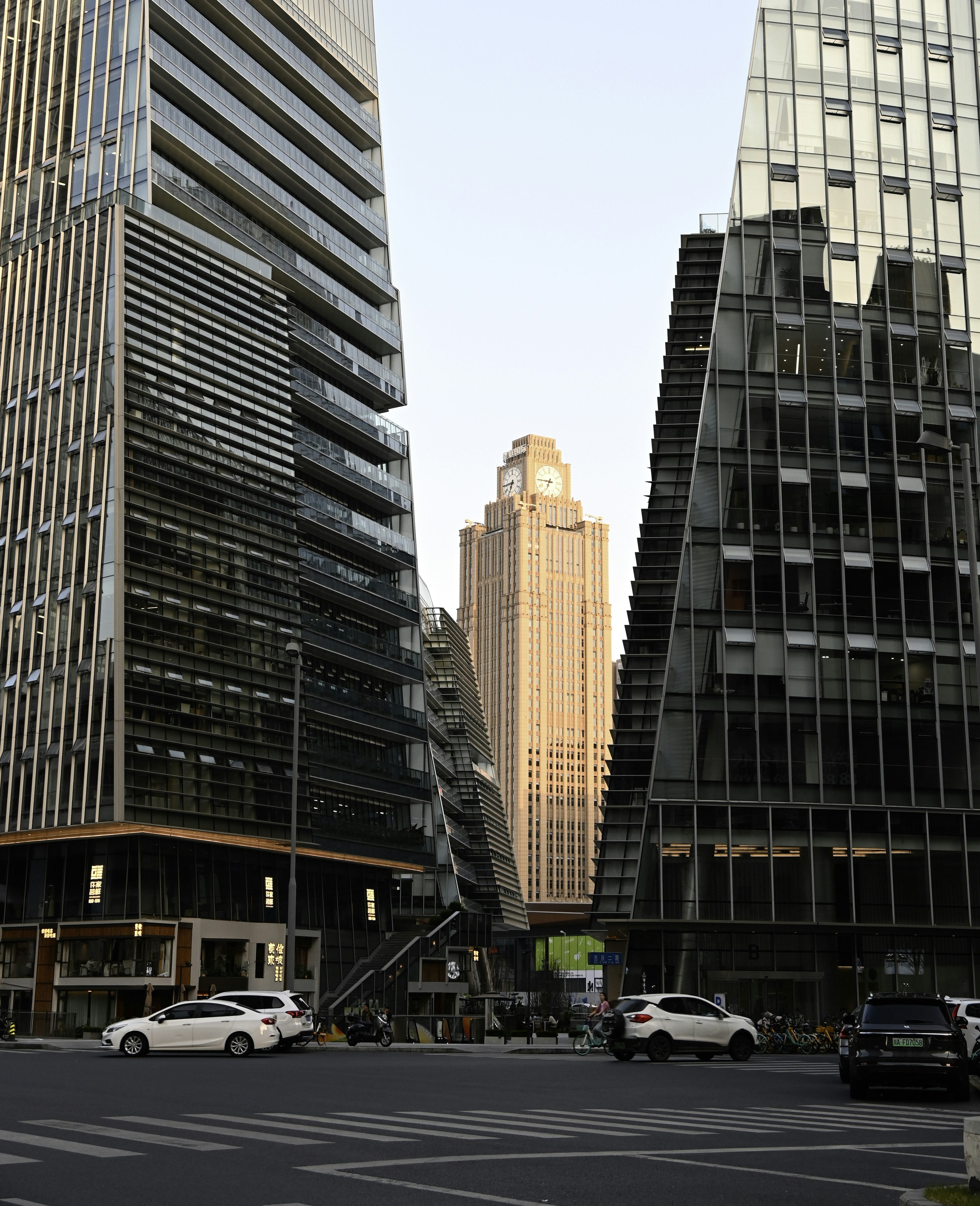 Urban Symmetry: A Cityscape Encounter