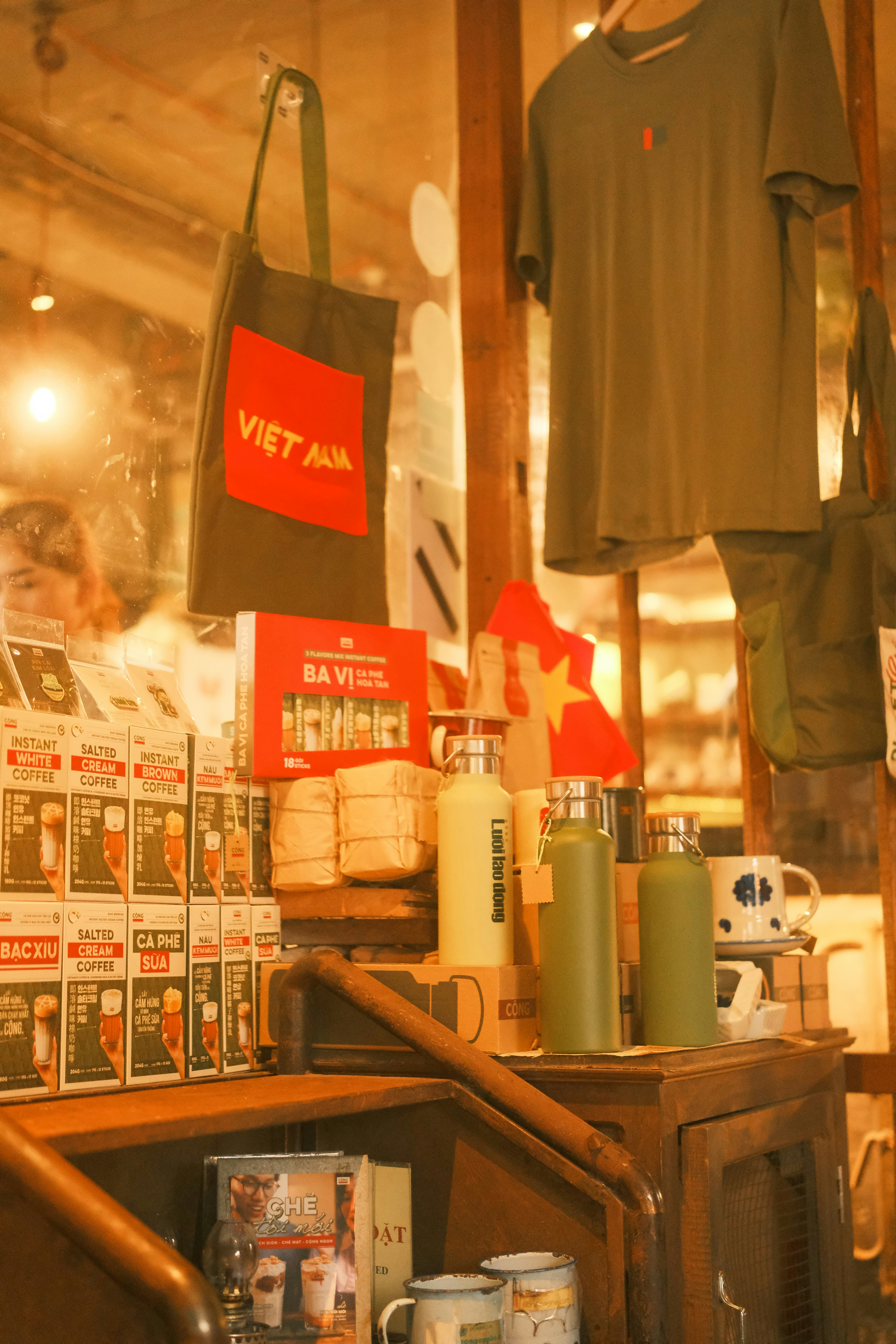 Red Viet Nam Tote Lights Up a Busy Shop Window