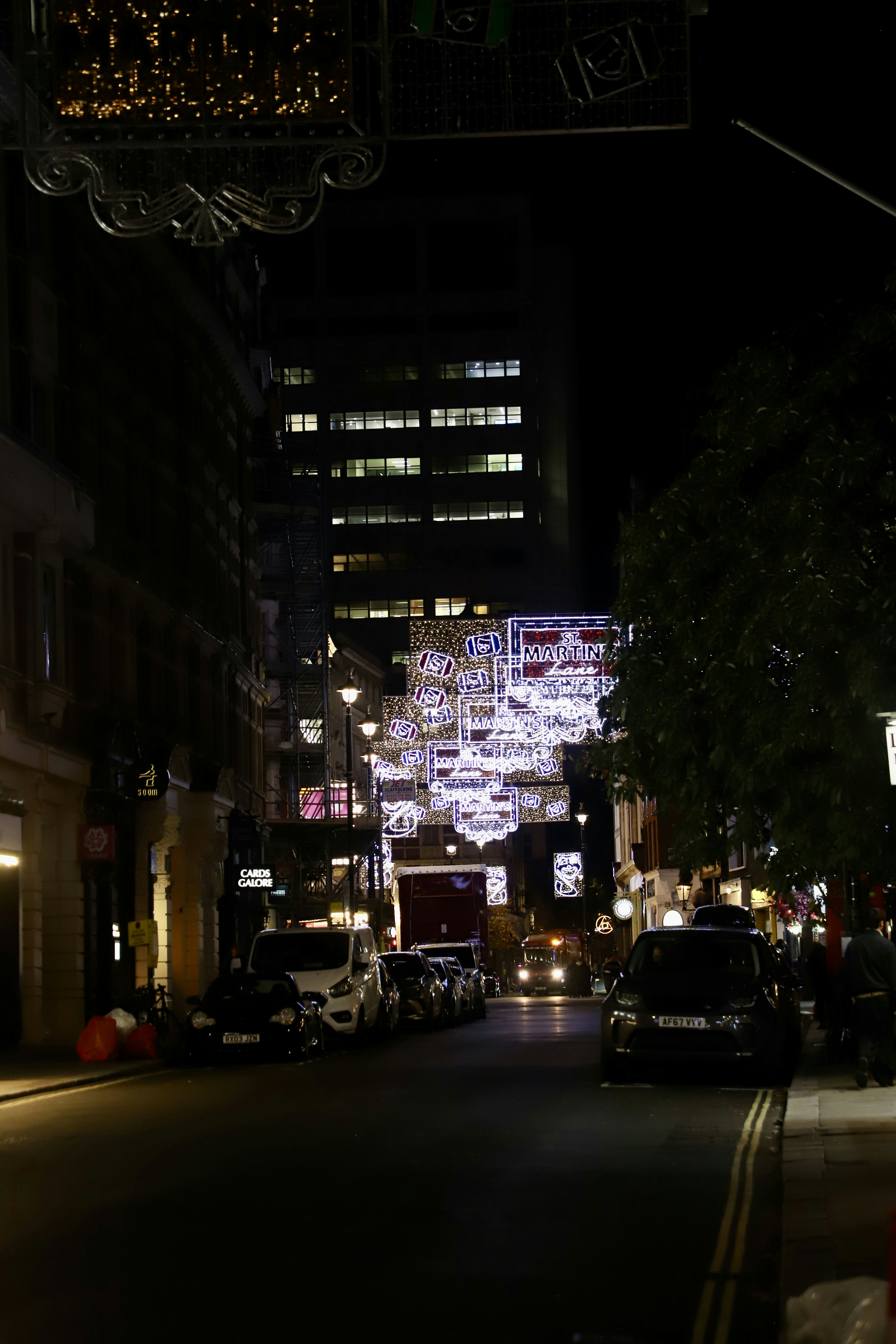 Neon-Arch Corridor: A Night Street Wrapped in Light
