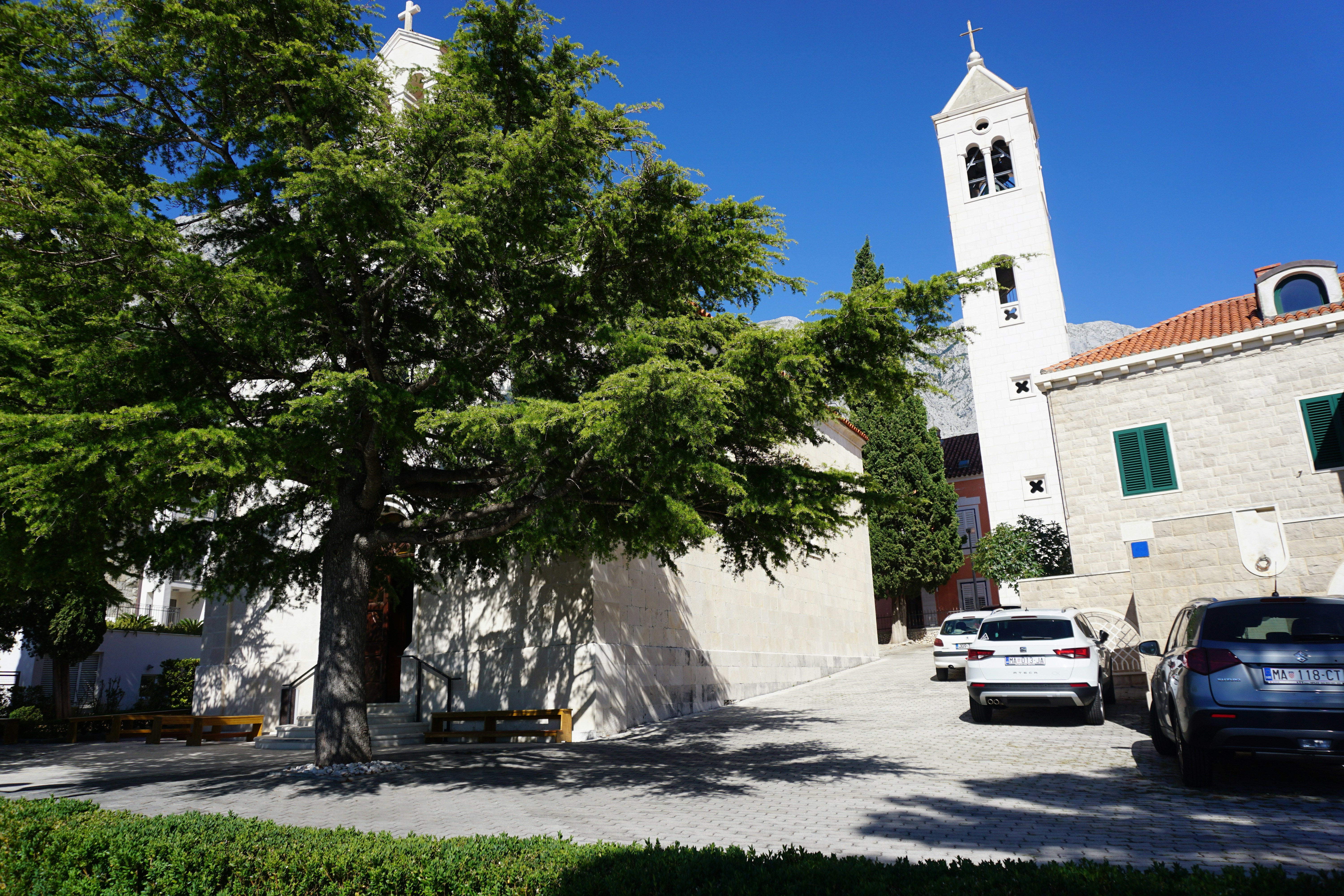 Baška Voda is a popular tourist destination in Dalmatia in Croatia, which is situated between the mountain slope of Biokovo mountain and the Adriatic sea. Baška Voda, a former village of farmers and fishermen, traders and seafarers, today is an attractive tourist resort with all the amenities and features of a small Mediterranean town. - https://laganini.com/en/accommodation/baska-voda