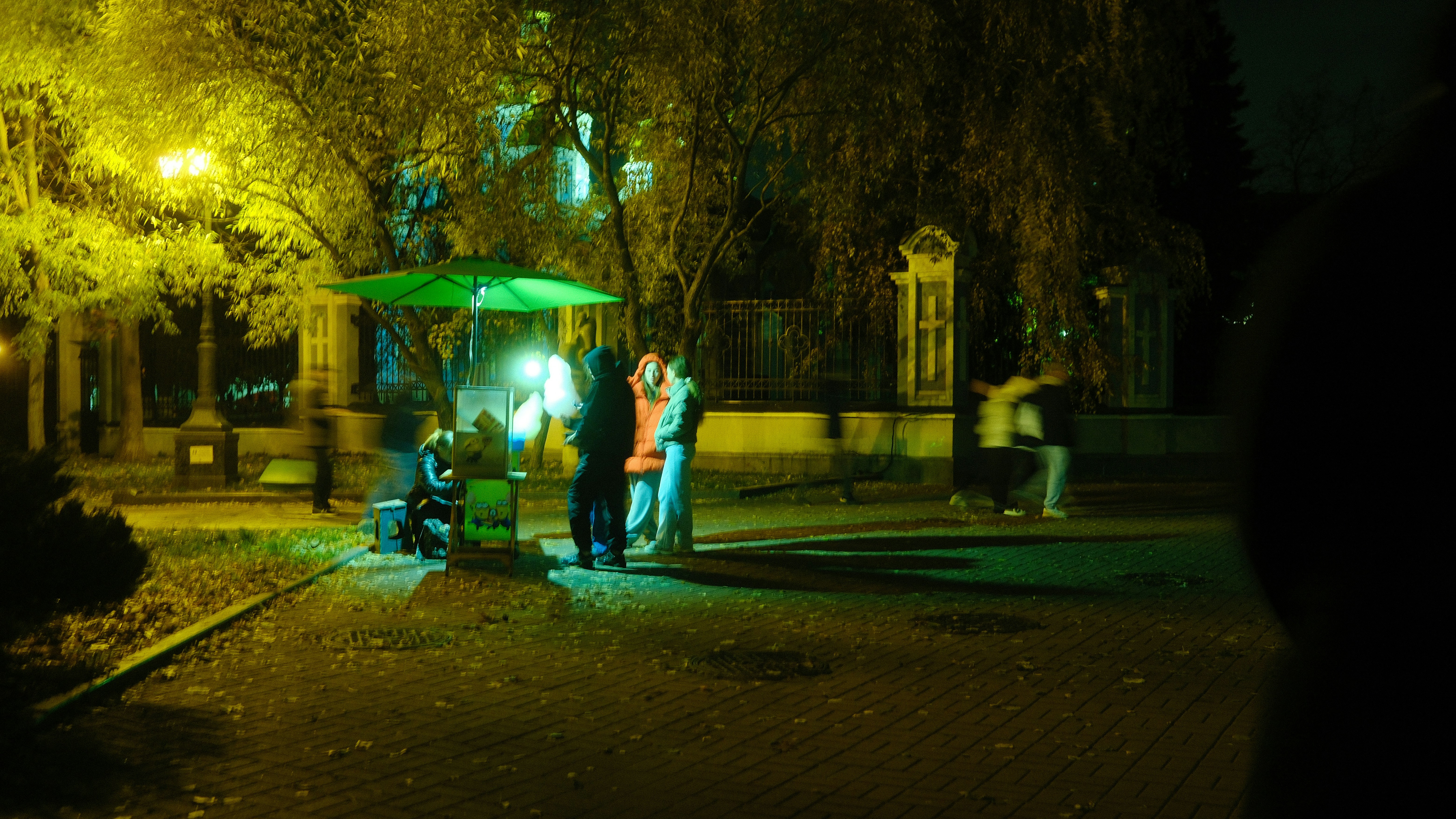 Photo by Eugene Chystiakov with Fujifilm X-S20