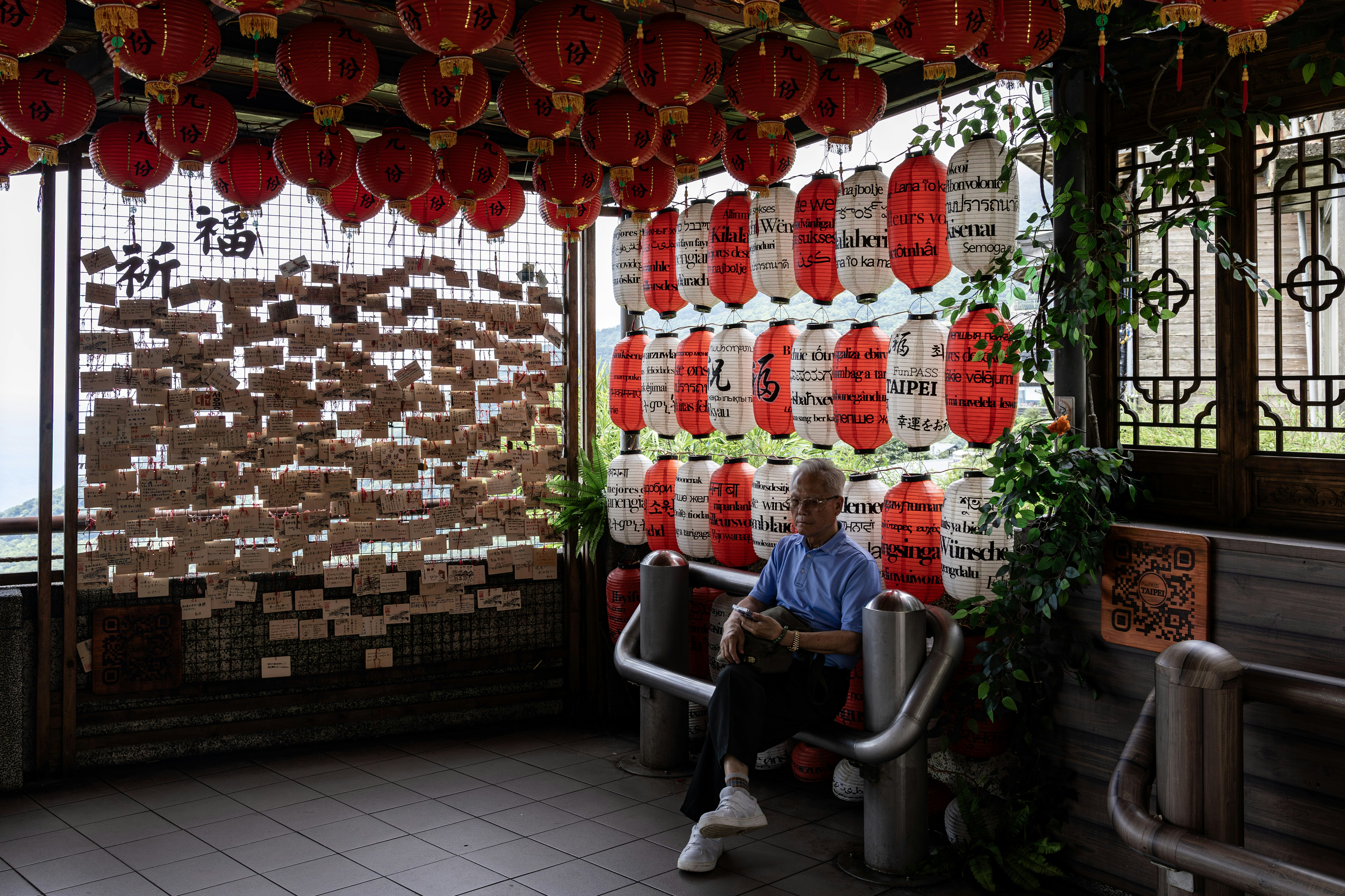 Lantern Light and Paper Wishes: Quiet Solace in a Courtyard