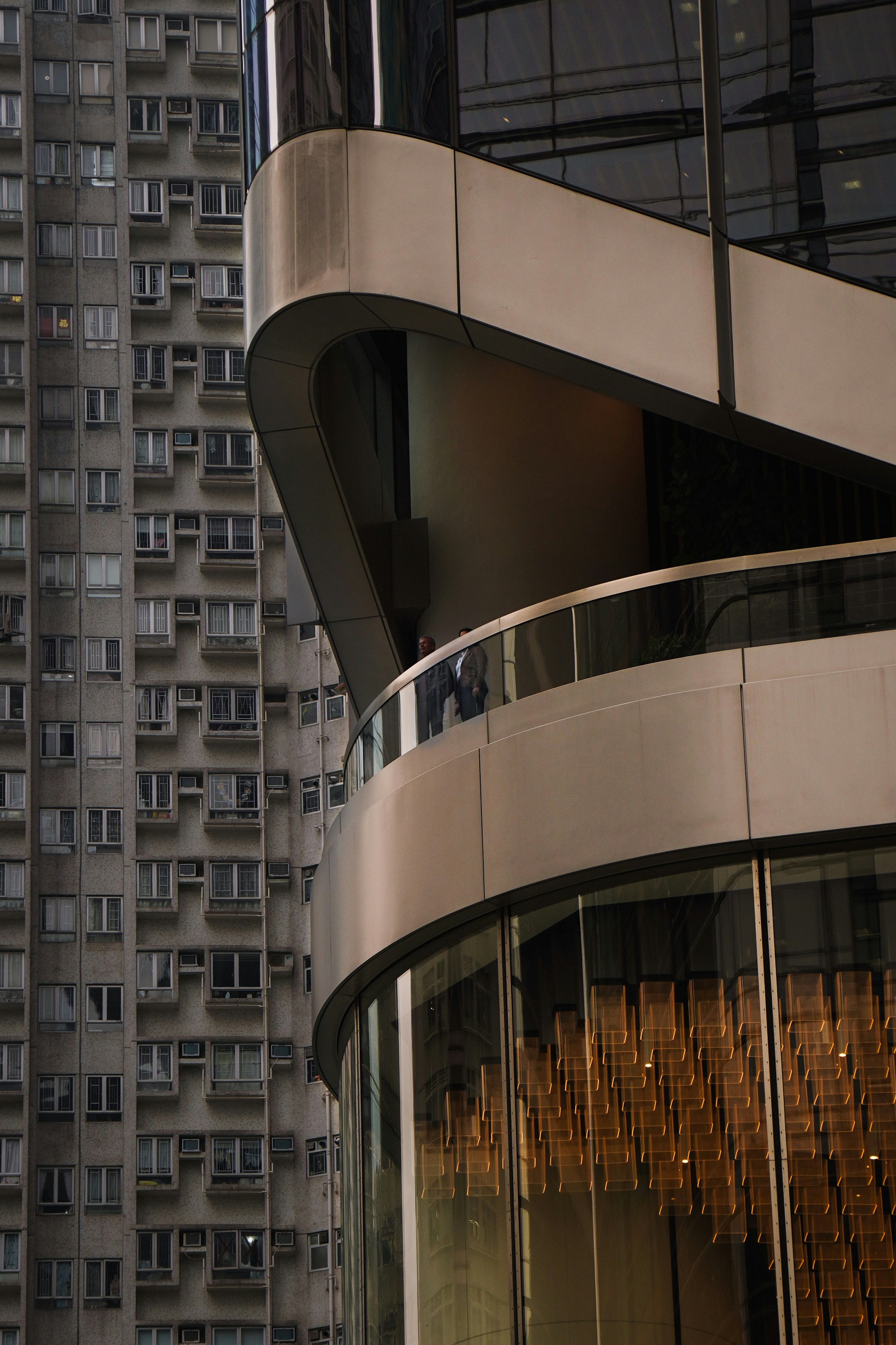 Curved Glass and Concrete: Urban Architecture in Motion