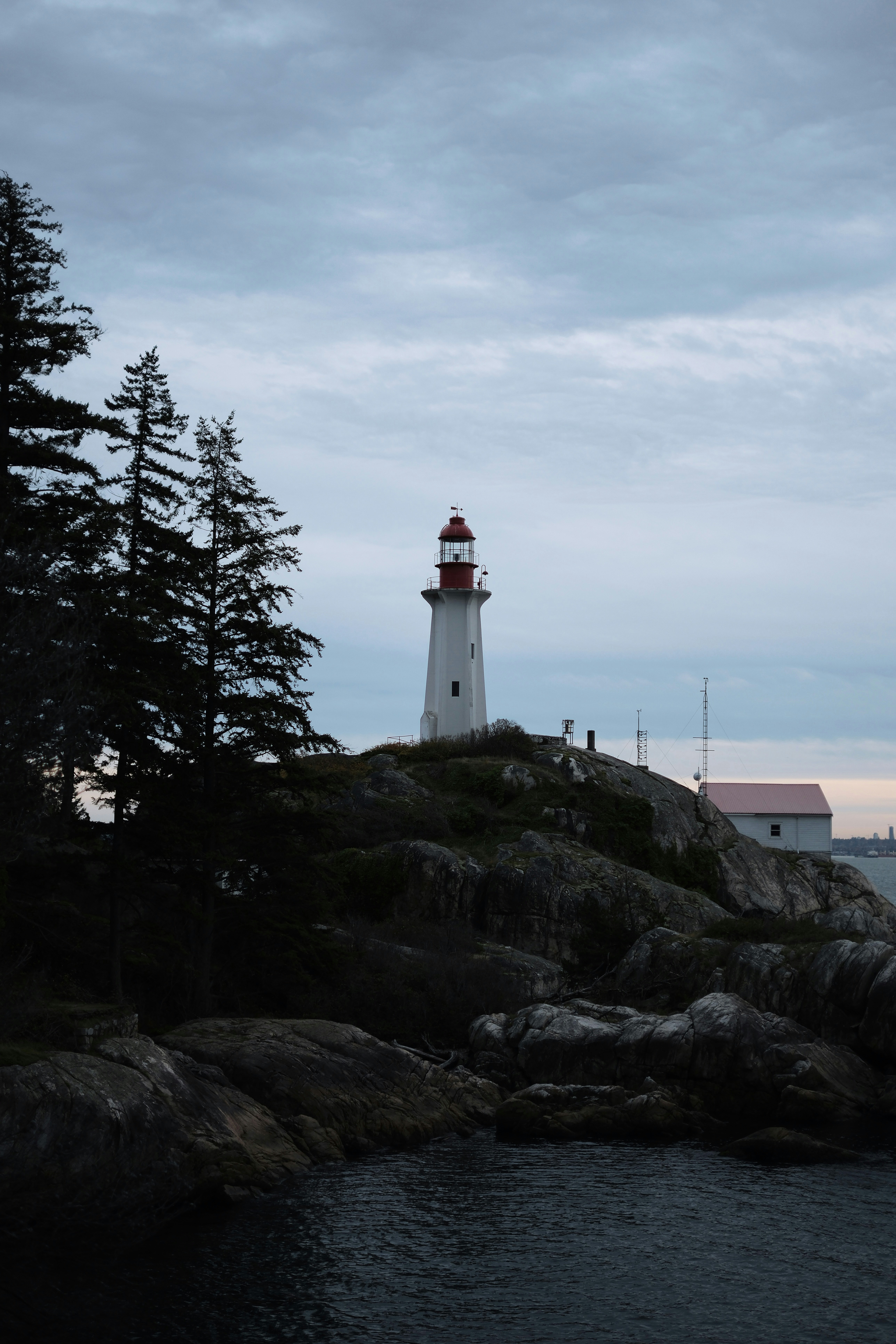 Instagram - @kaprion